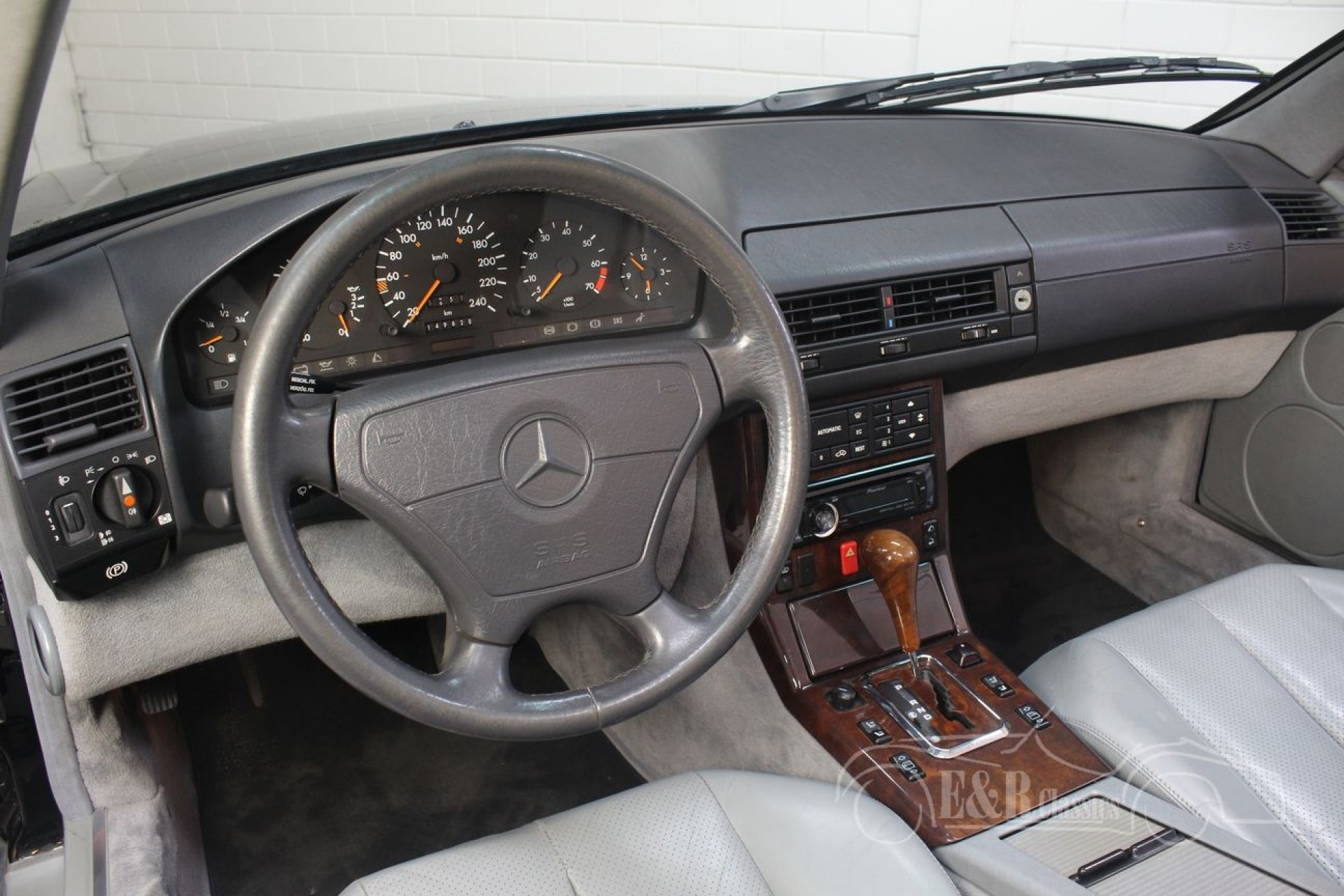 Mercedes-Benz 300SL R129 1993 for sale at ERclassics