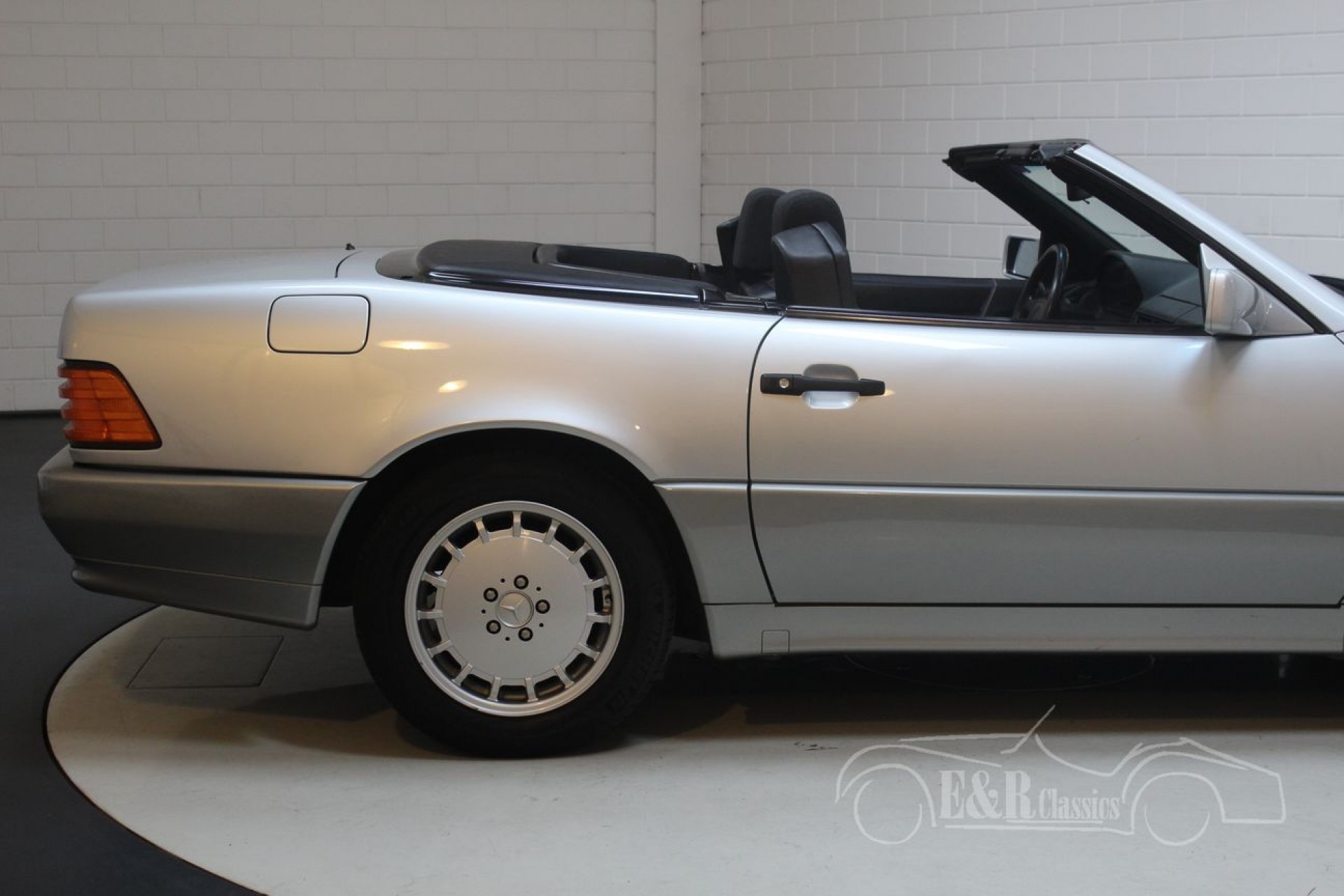 Mercedes-Benz 500 SL 1991 for sale at ERclassics