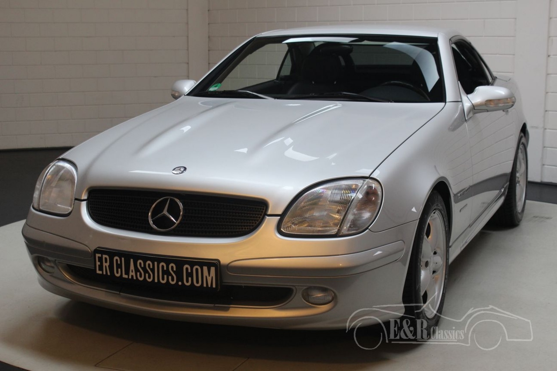 Mercedes-Benz SLK 200 2002 for sale at ERclassics