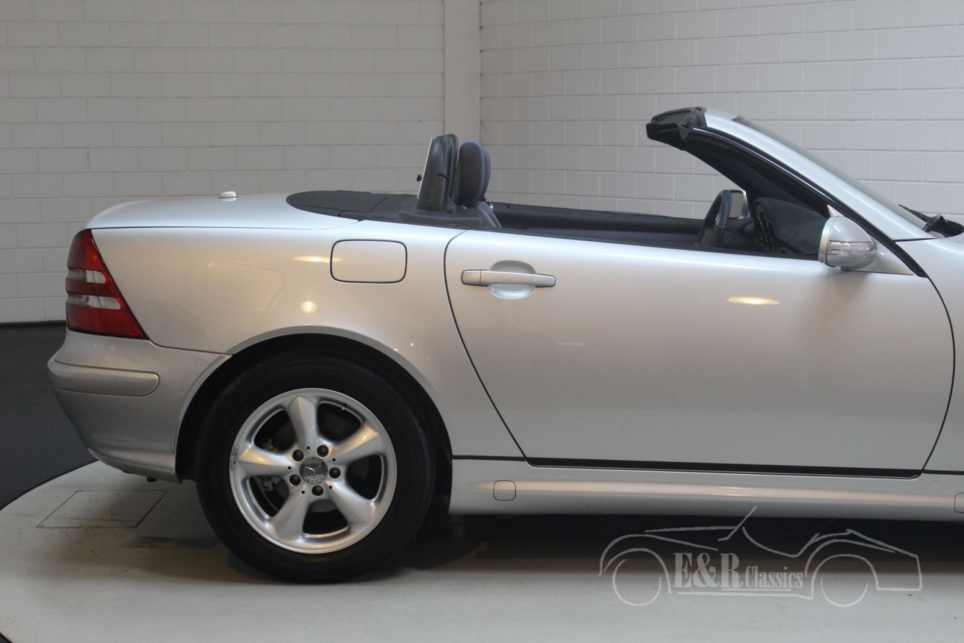 Mercedes-Benz SLK 320 2000 for sale at ERclassics