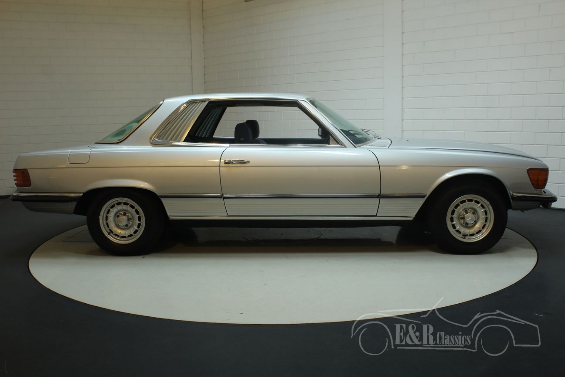 Mercedes-Benz 280SLC Coupe 1977 for sale at ERclassics