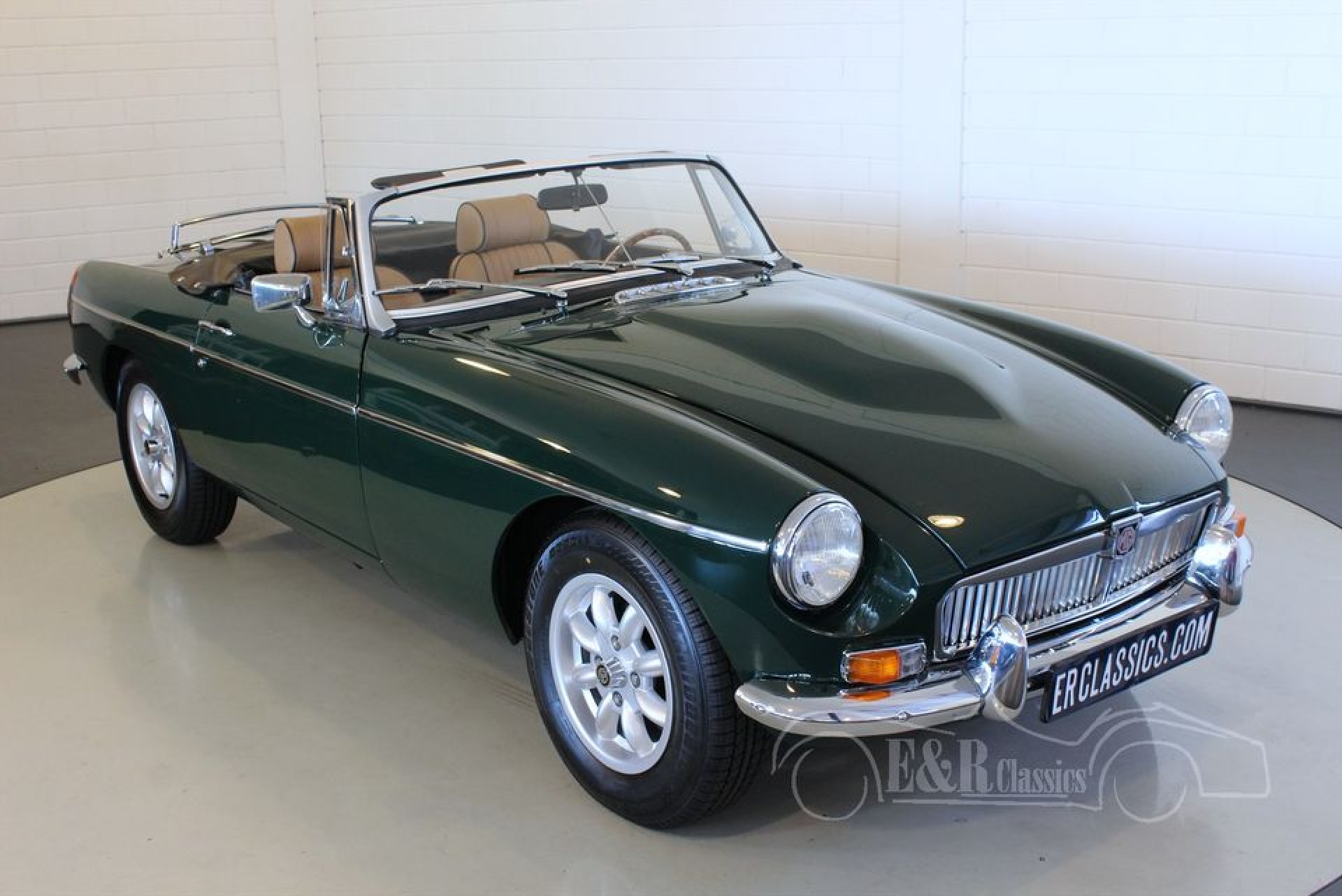 MG B V8 cabriolet 1980 for sale at Erclassics