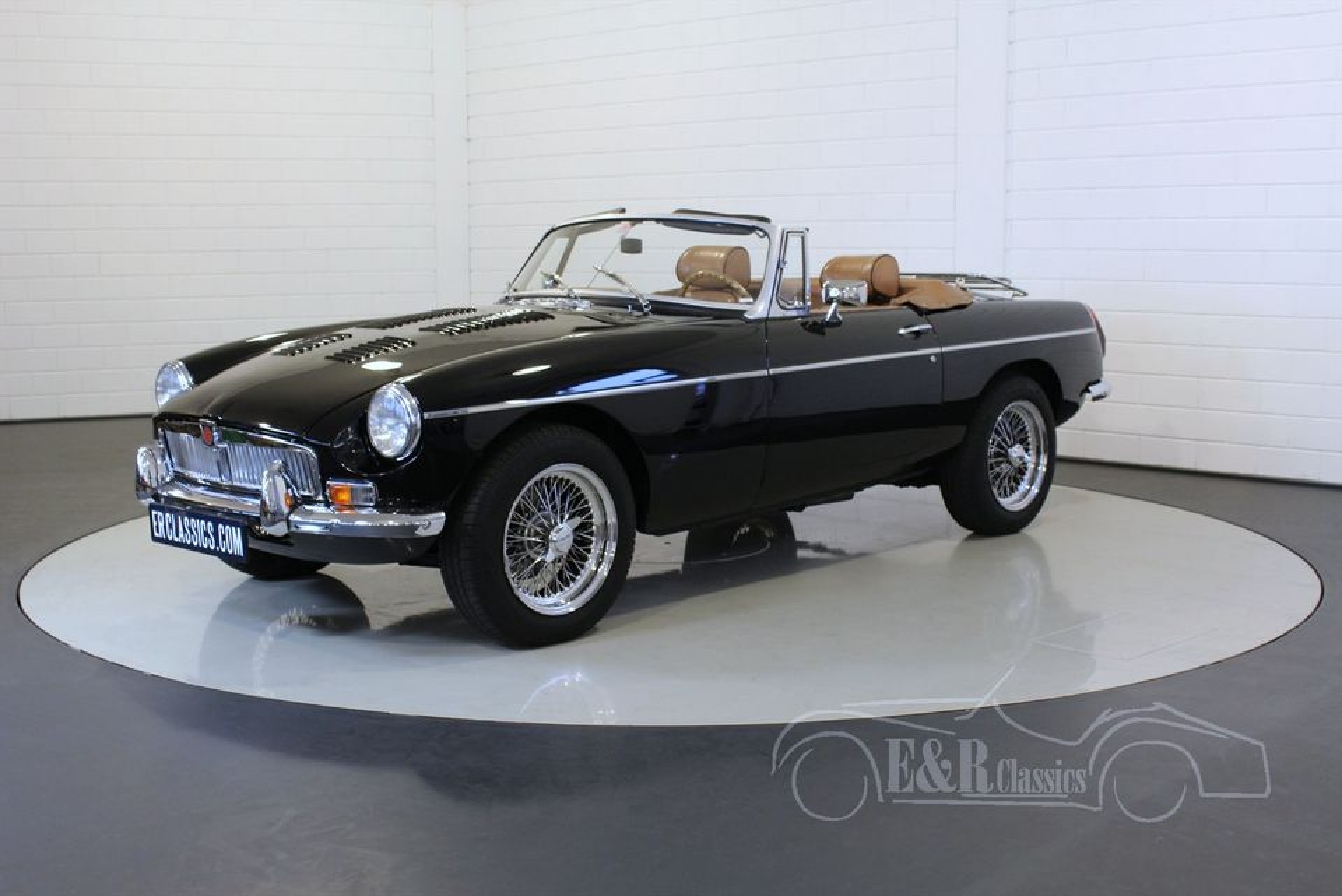 MGB V8 Cabriolet 1976 for sale at ERclassics