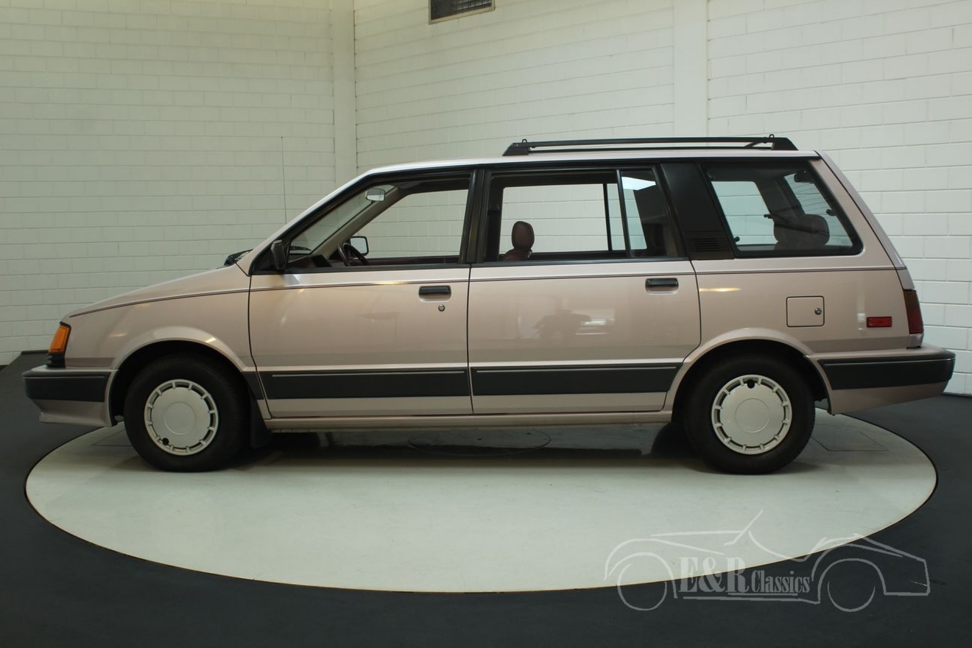 Dodge Colt Vista Wagon Mitsubishi Chariot 1987 for sale at Erclassics