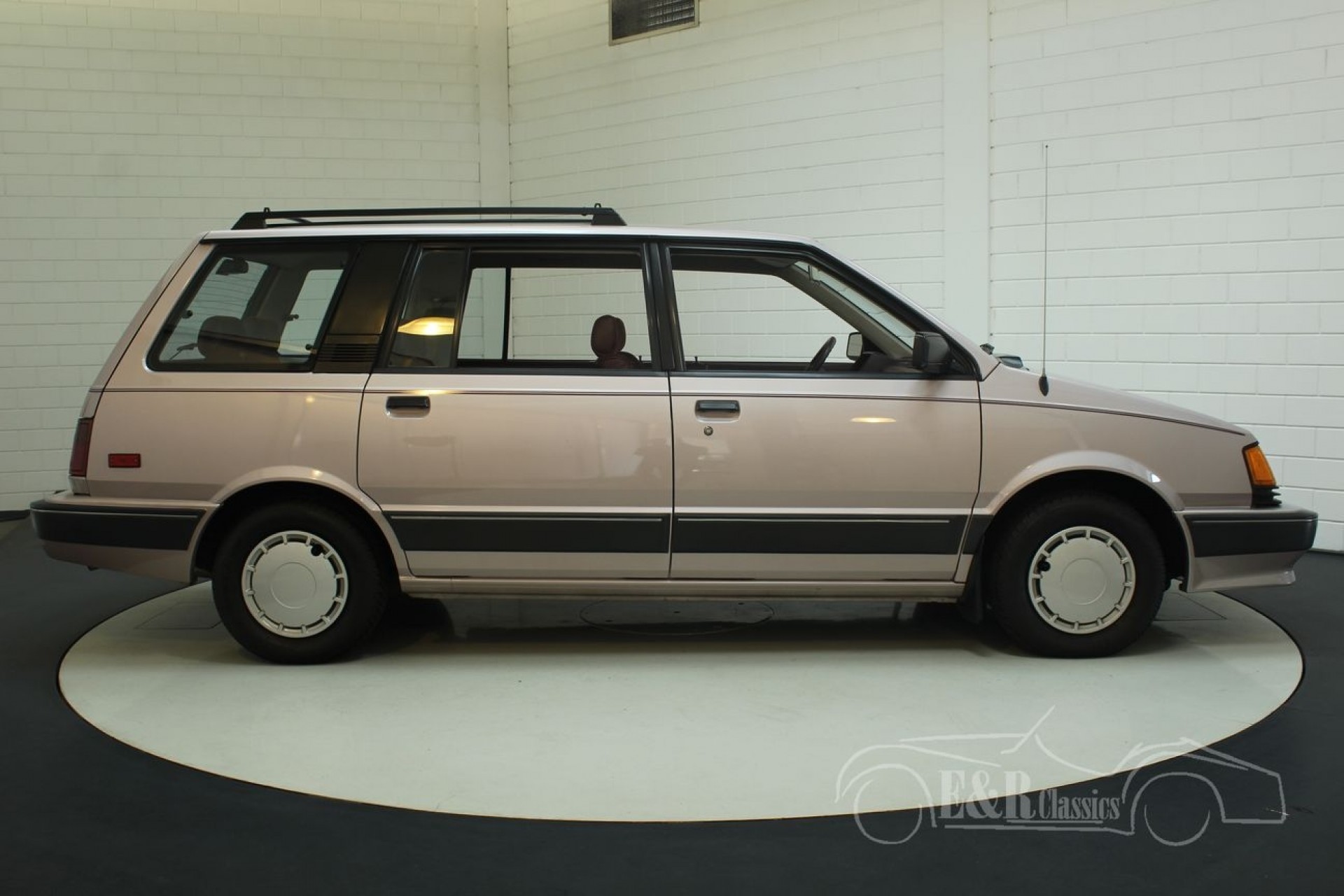 Dodge Colt Vista Wagon Mitsubishi Chariot 1987 for sale at Erclassics