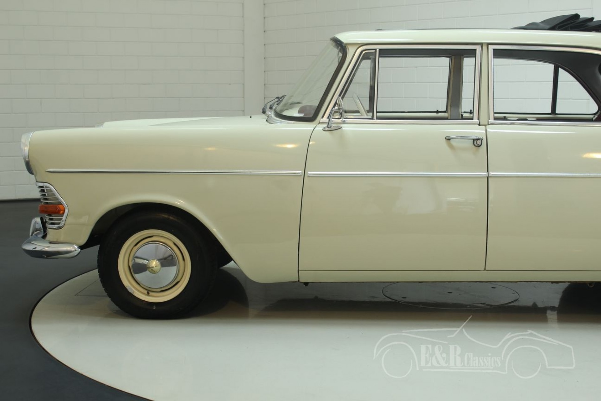 Opel Rekord Olympia P2 1700L 1961 for sale at Erclassics