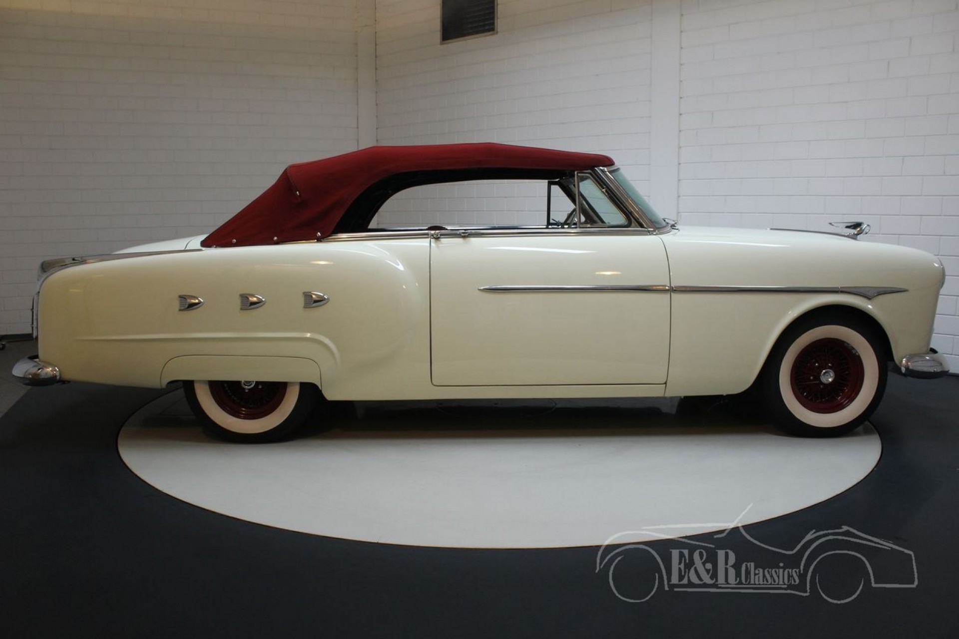 Packard Mayfair 250 Convertible 1952 for sale at ERclassics