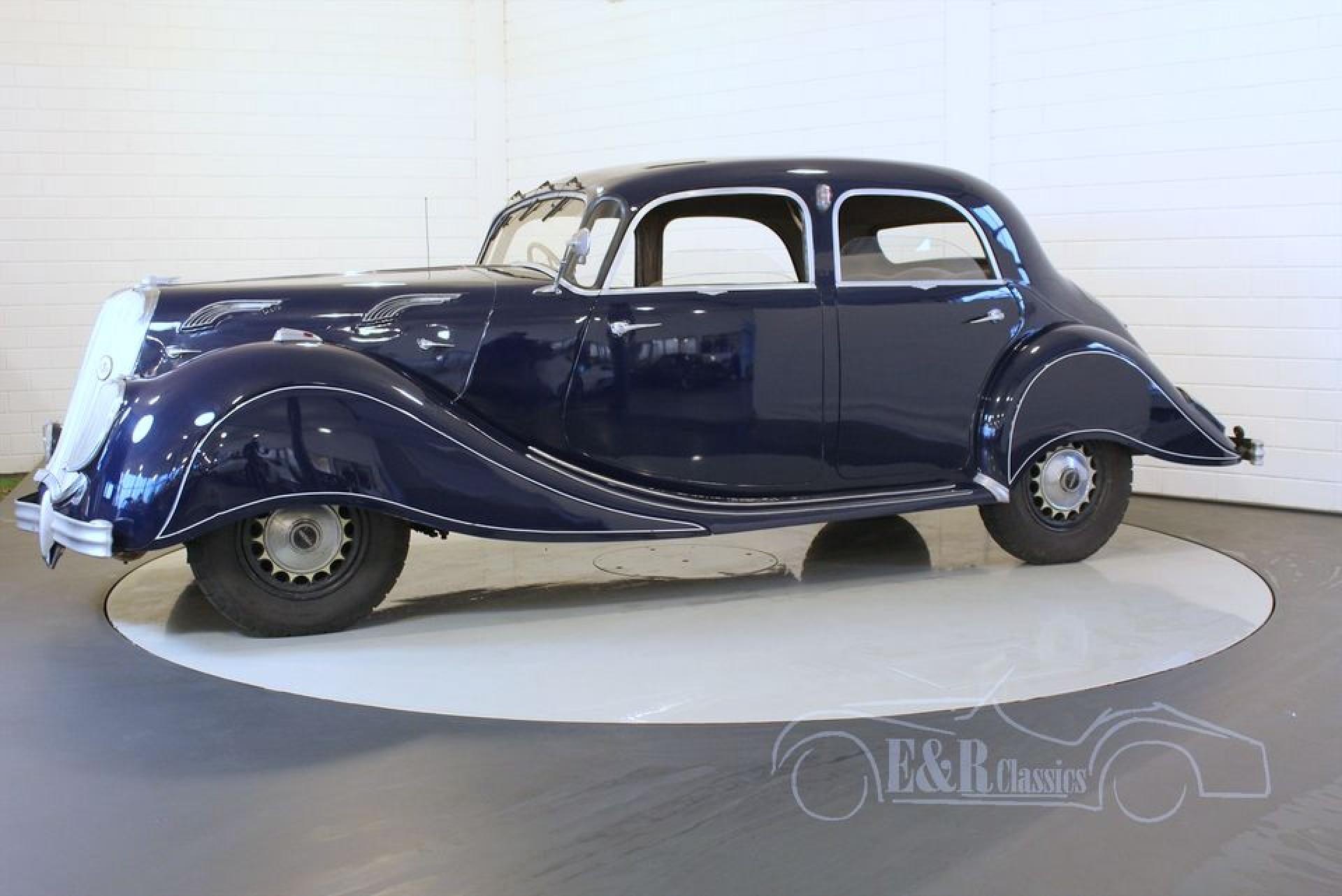 Panhard Dynamic X77 1937 for sale at ERclassics
