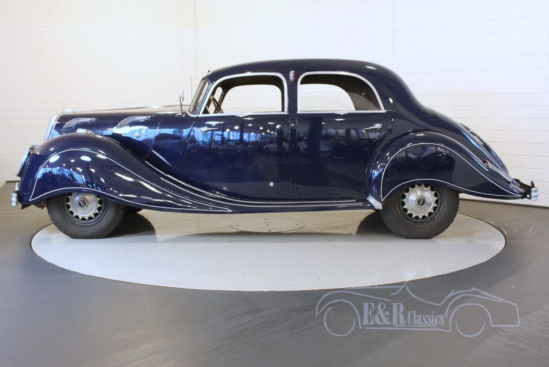 Panhard Dynamic X77 1937 for sale at ERclassics