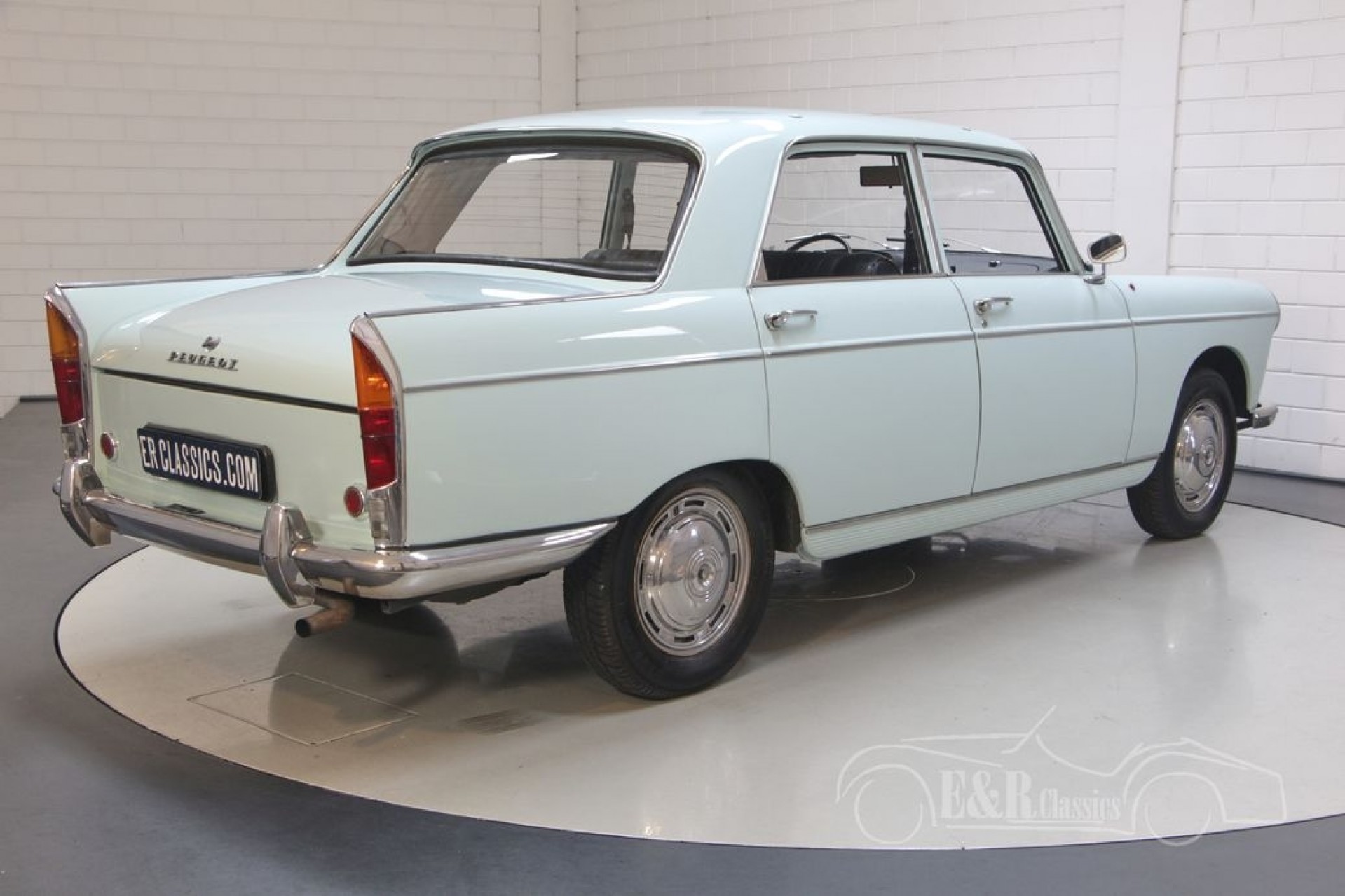 Peugeot 404 for sale at ERclassics