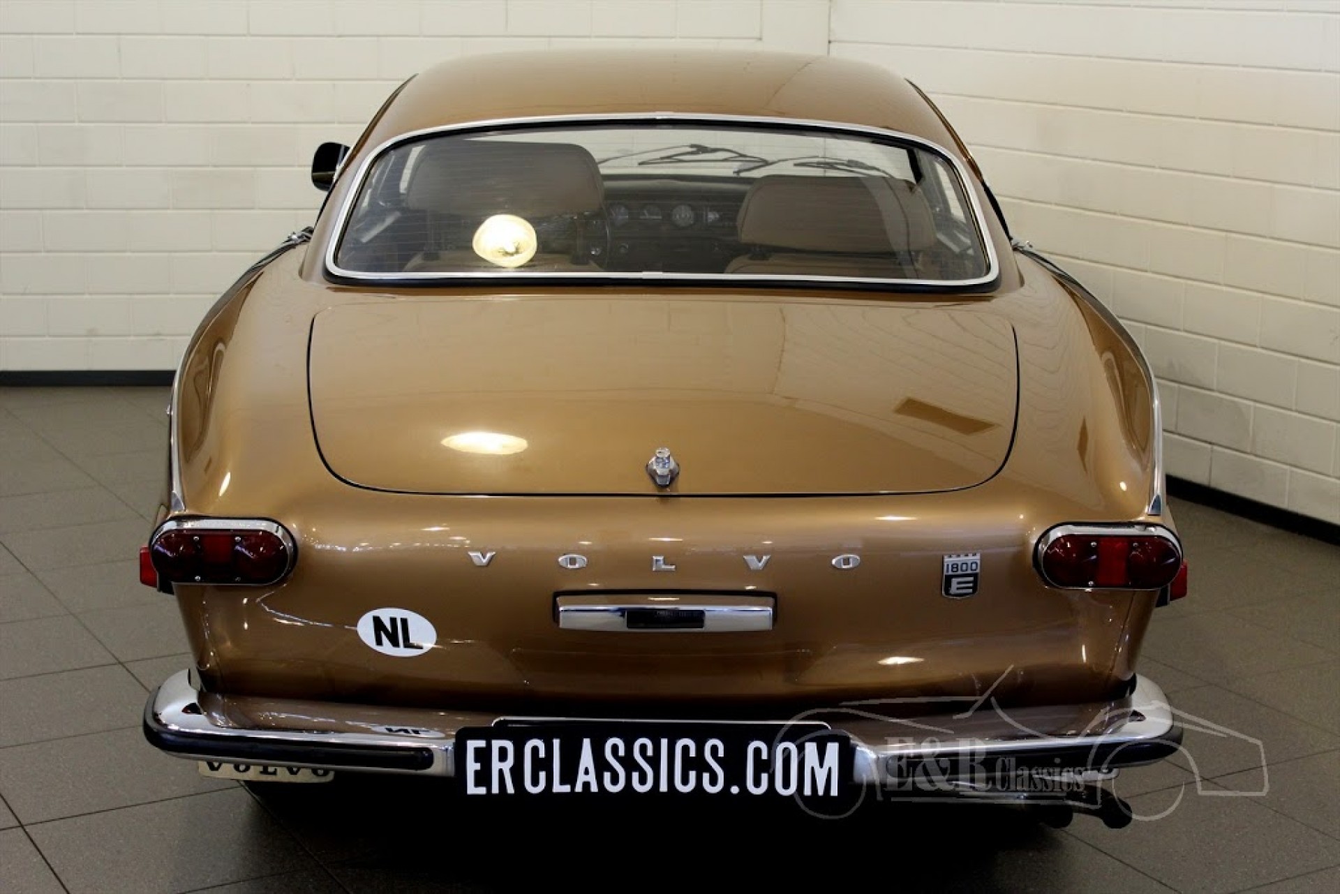Volvo Classic Cars | Volvo oldtimers for sale at E & R Classic Cars!