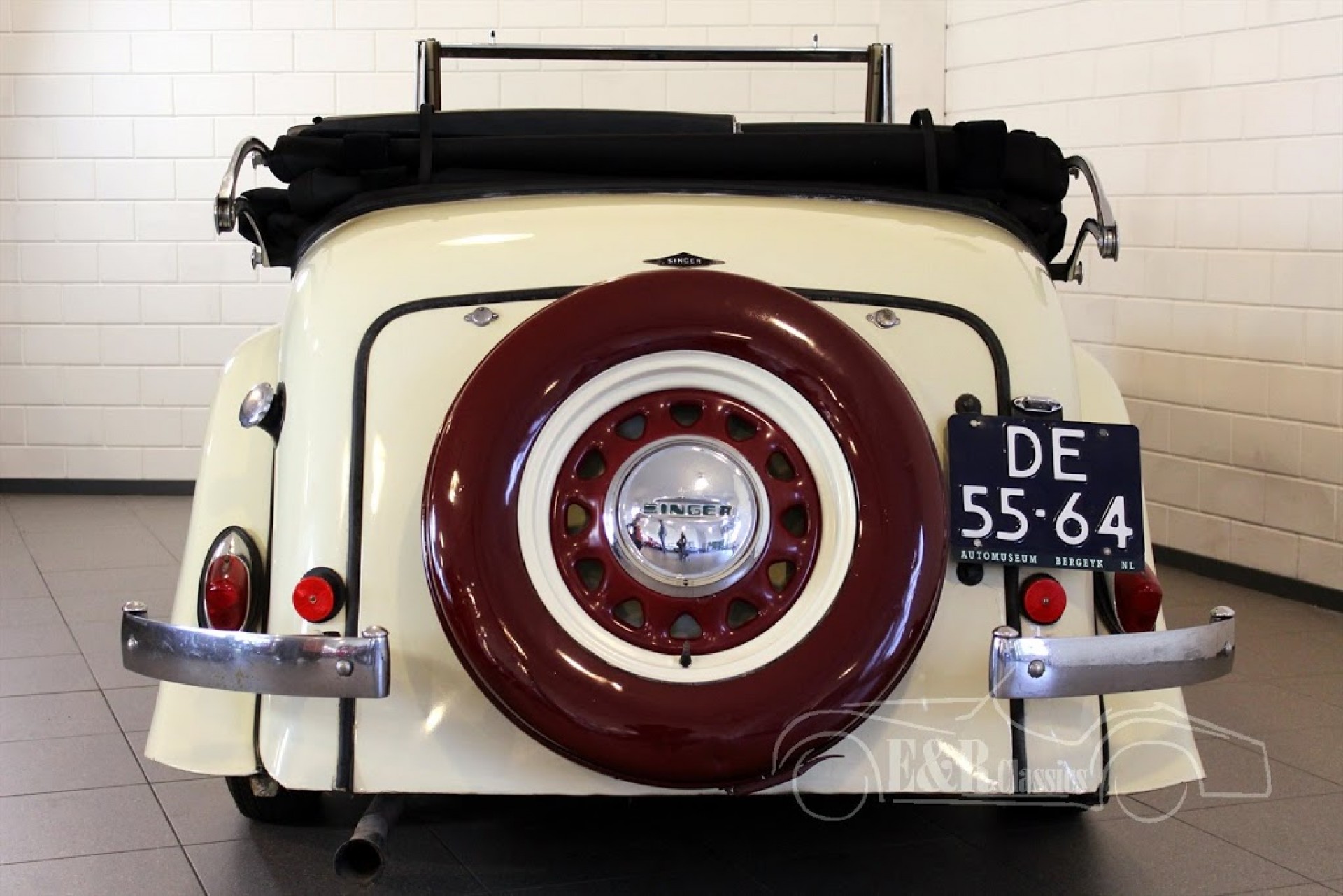 Singer Classic Cars | Singer oldtimers for sale at E & R Classic Cars!