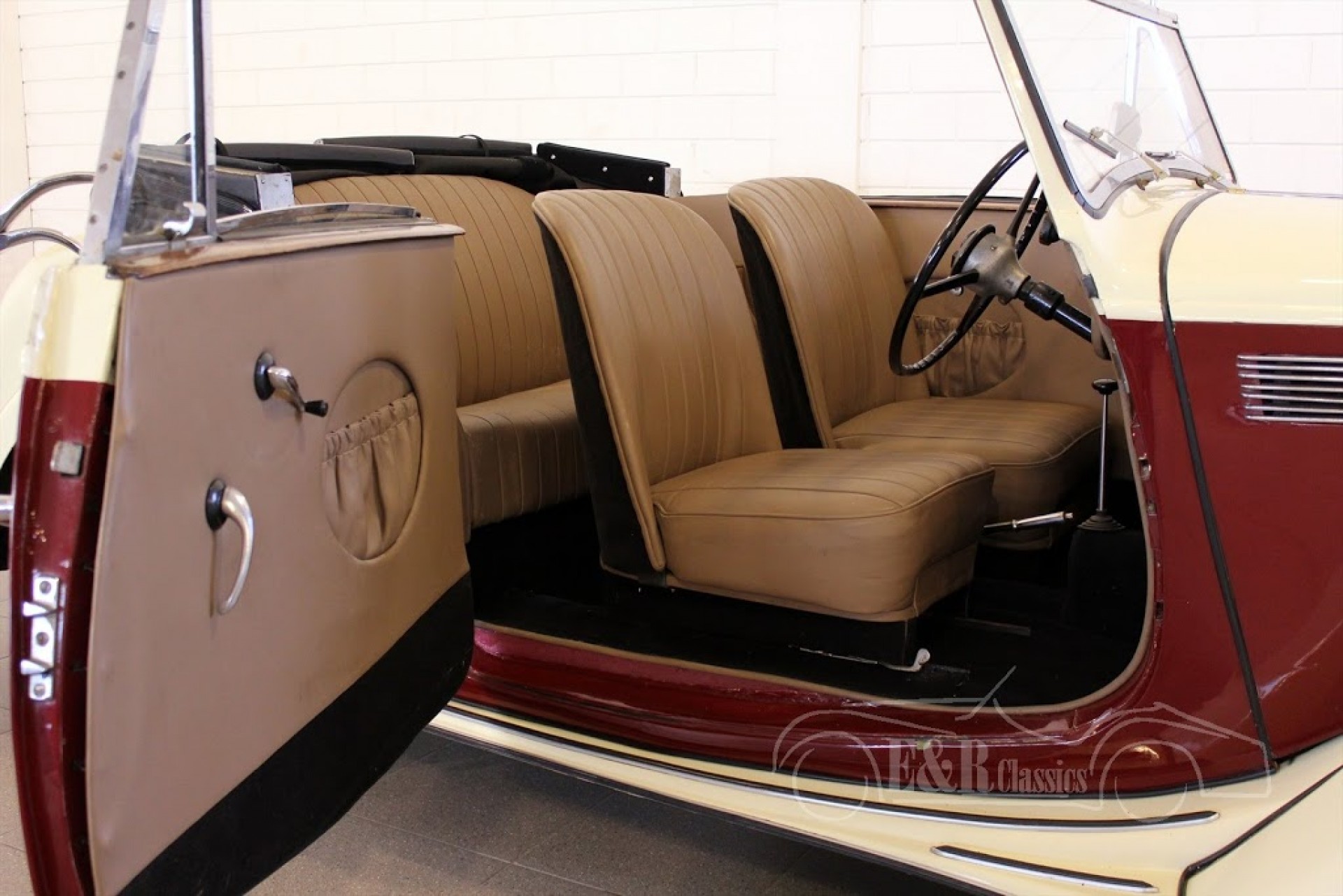 Singer Classic Cars | Singer oldtimers for sale at E & R Classic Cars!