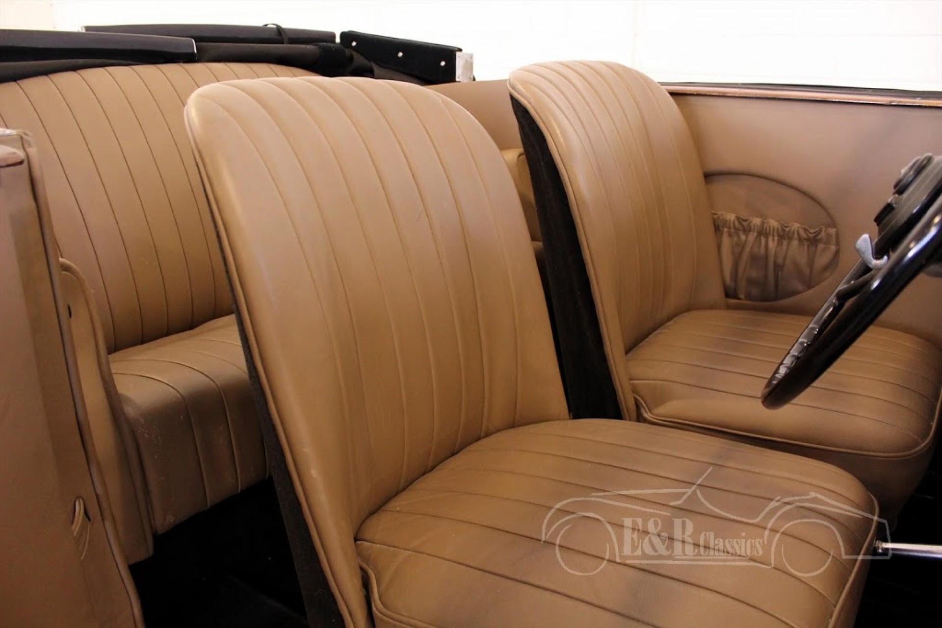 Singer Classic Cars | Singer oldtimers for sale at E & R Classic Cars!