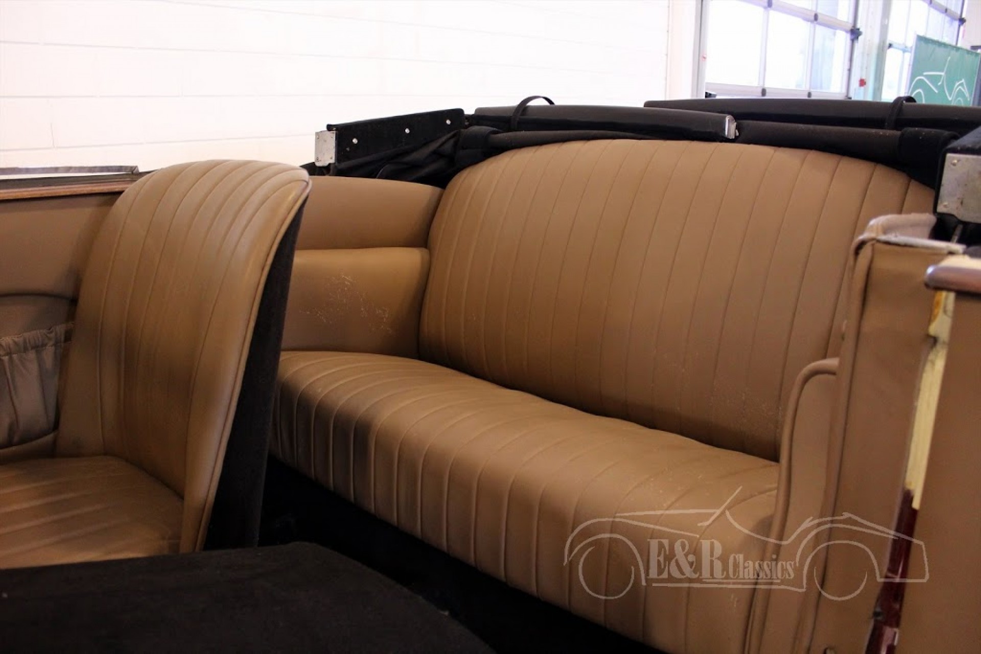 Singer Classic Cars | Singer oldtimers for sale at E & R Classic Cars!