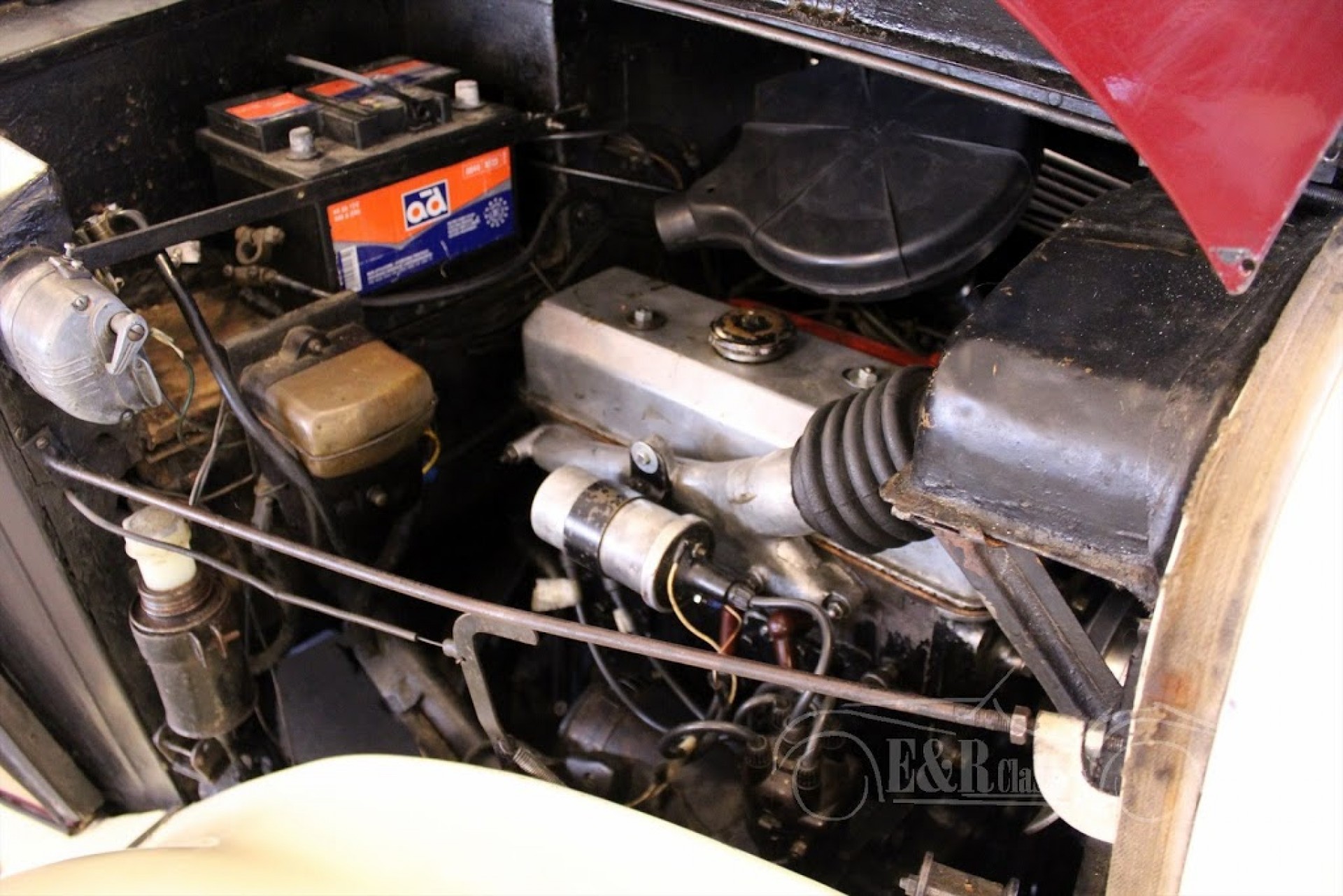 Singer Classic Cars | Singer oldtimers for sale at E & R Classic Cars!