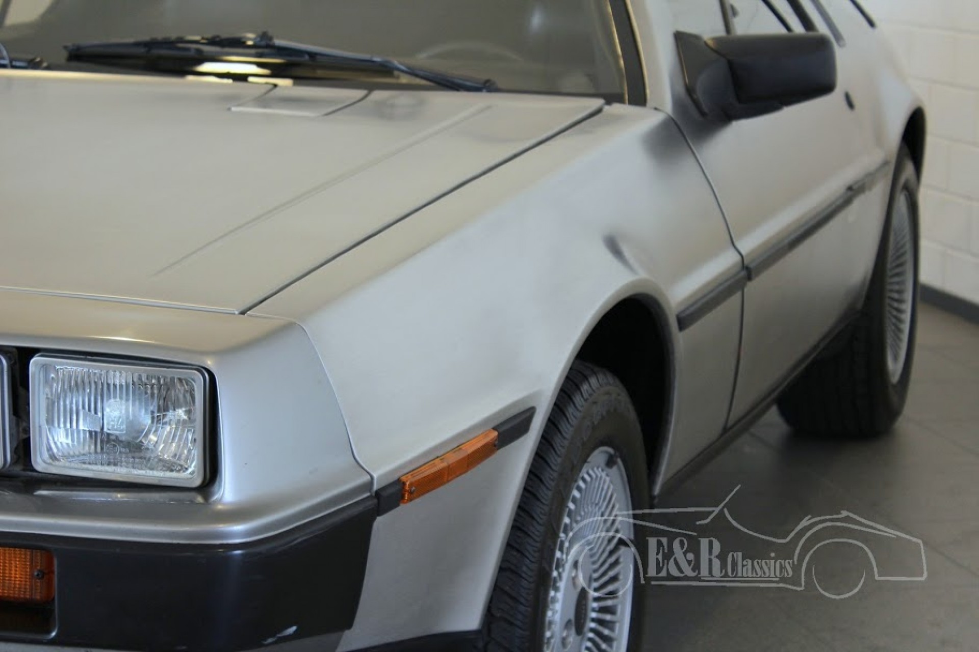 DMC Classic Cars | DMC oldtimers for sale at E & R Classic Cars!