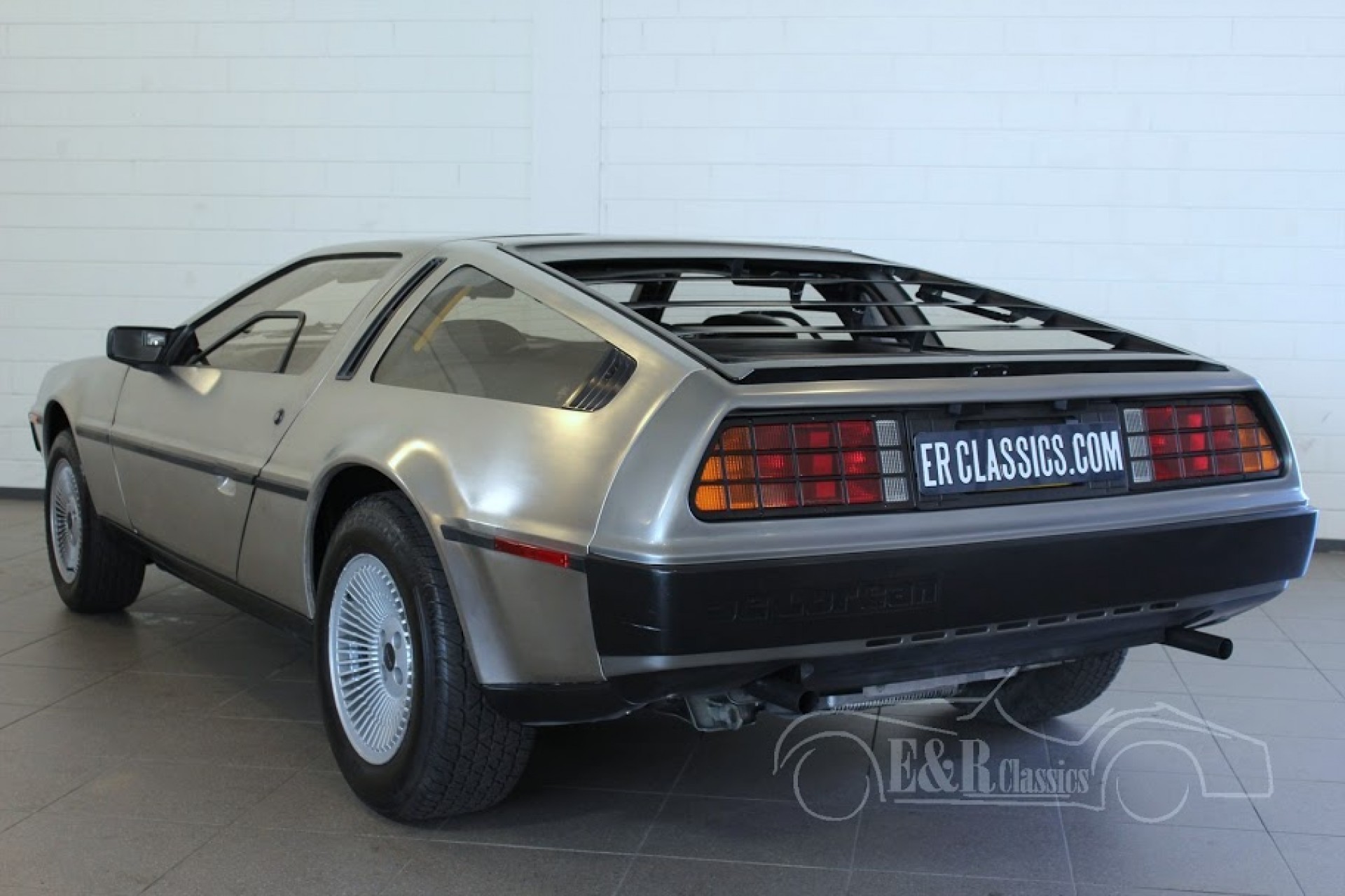 DMC Classic Cars | DMC oldtimers for sale at E & R Classic Cars!