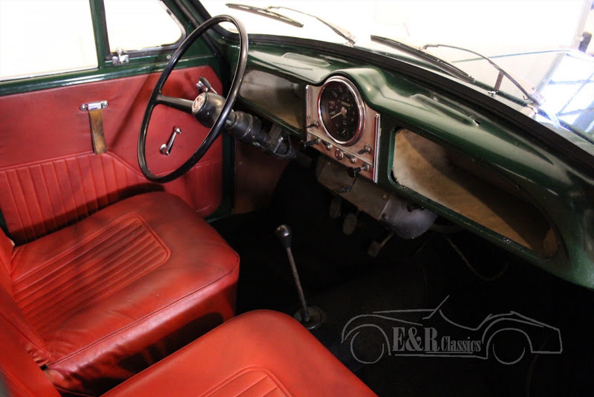 Morris Classic Cars | Morris oldtimers for sale at E & R Classic Cars!