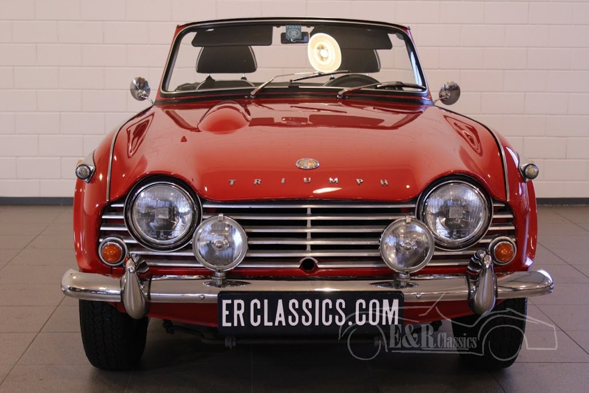 Triumph Classic Cars | Triumph oldtimers for sale at E & R Classic Cars!