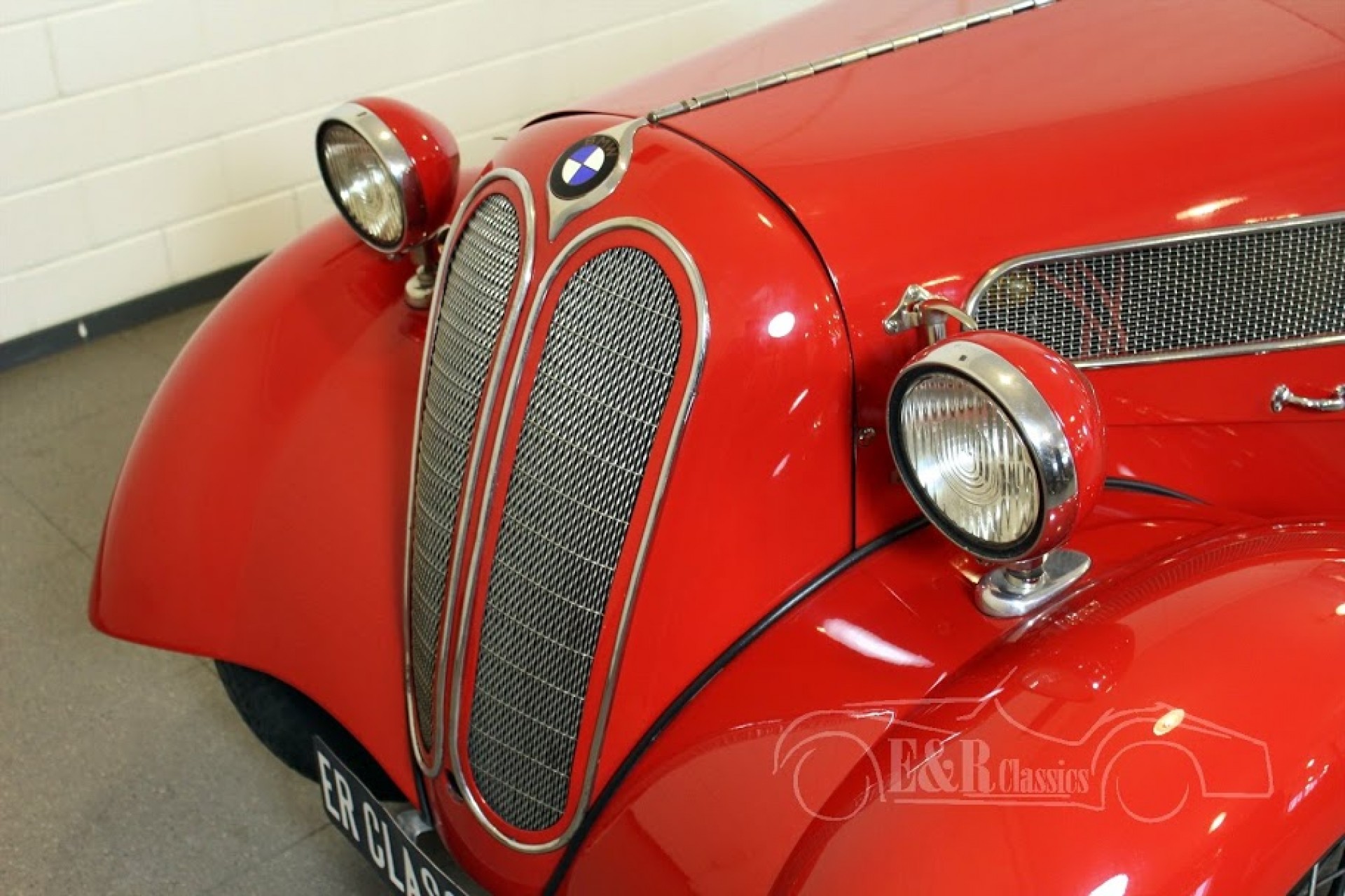 BMW Classic Cars | BMW oldtimers for sale at E & R Classic Cars!