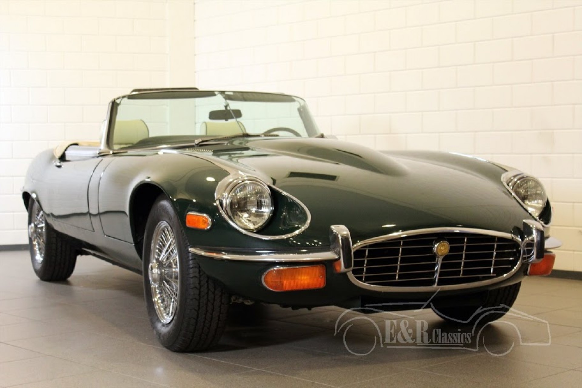 Jaguar Classic Cars | Jaguar oldtimers for sale at E & R Classic Cars!