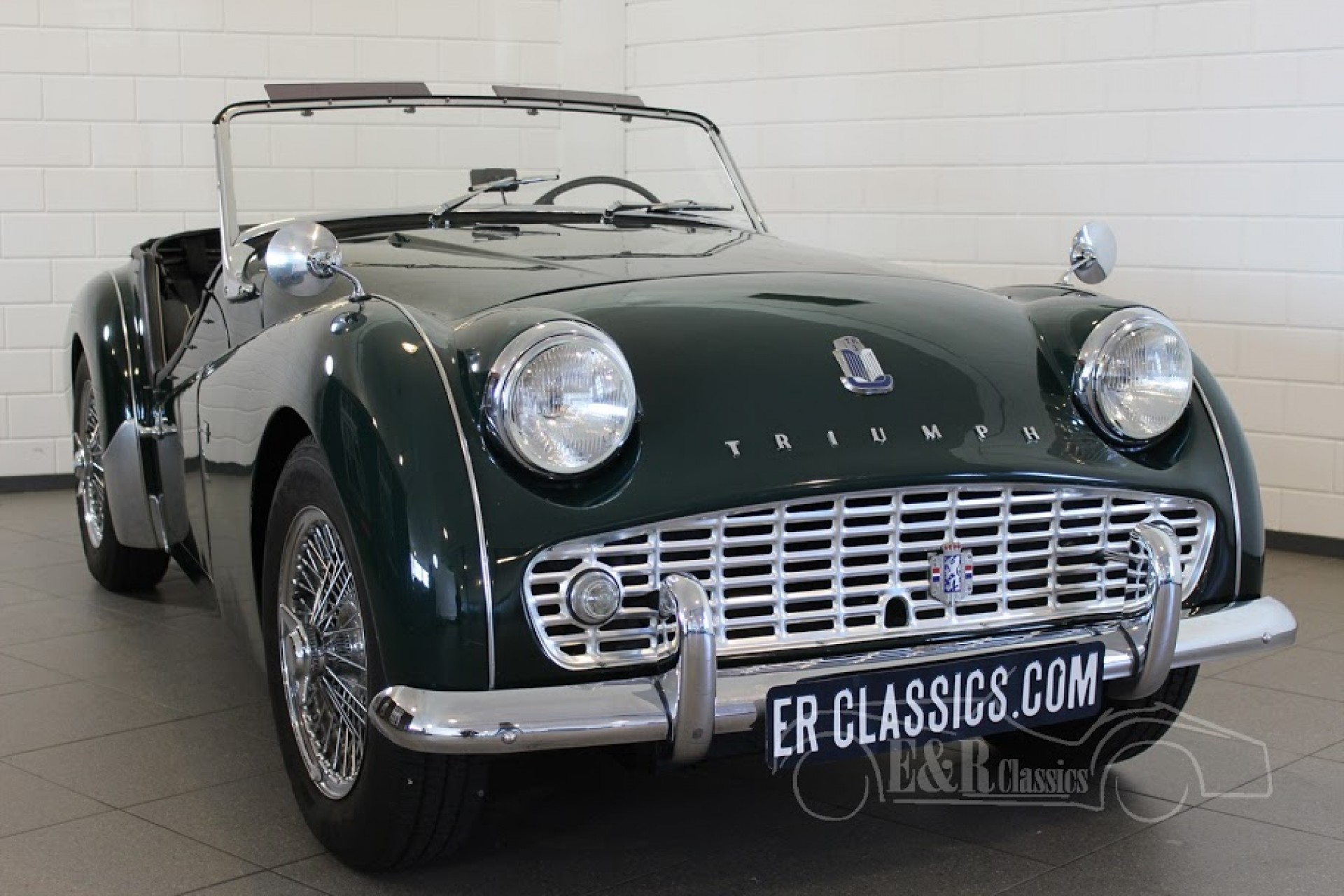 Triumph Classic Cars | Triumph oldtimers for sale at E & R Classic Cars!