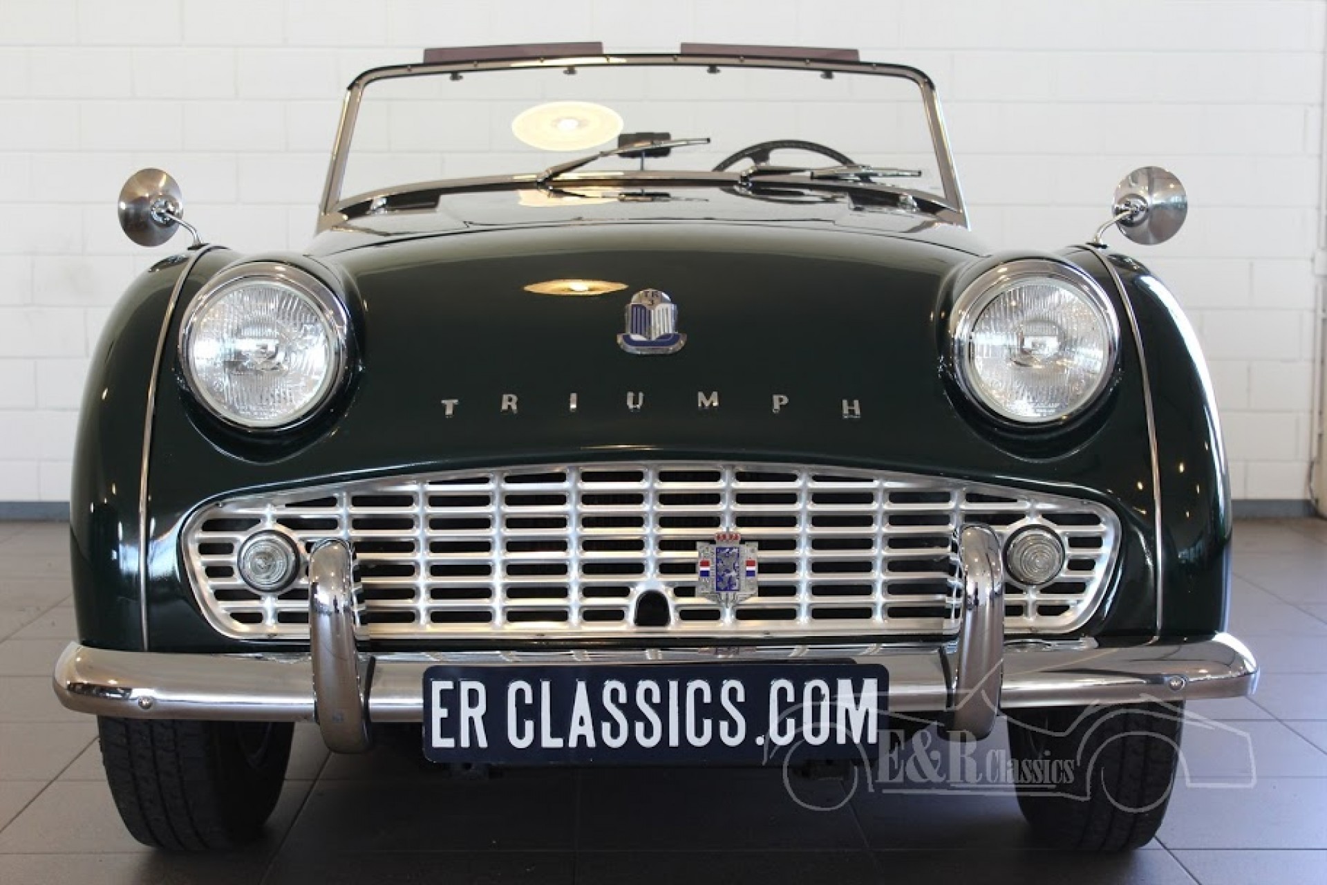 Triumph Classic Cars | Triumph oldtimers for sale at E & R Classic Cars!