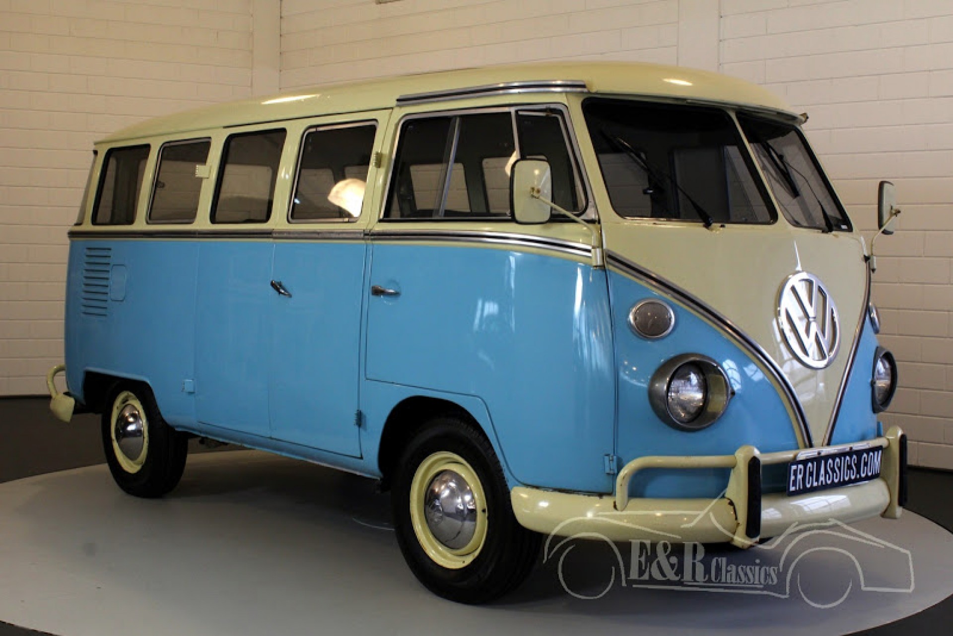 Volkswagen Classic Cars | Volkswagen oldtimers for sale at E & R ...