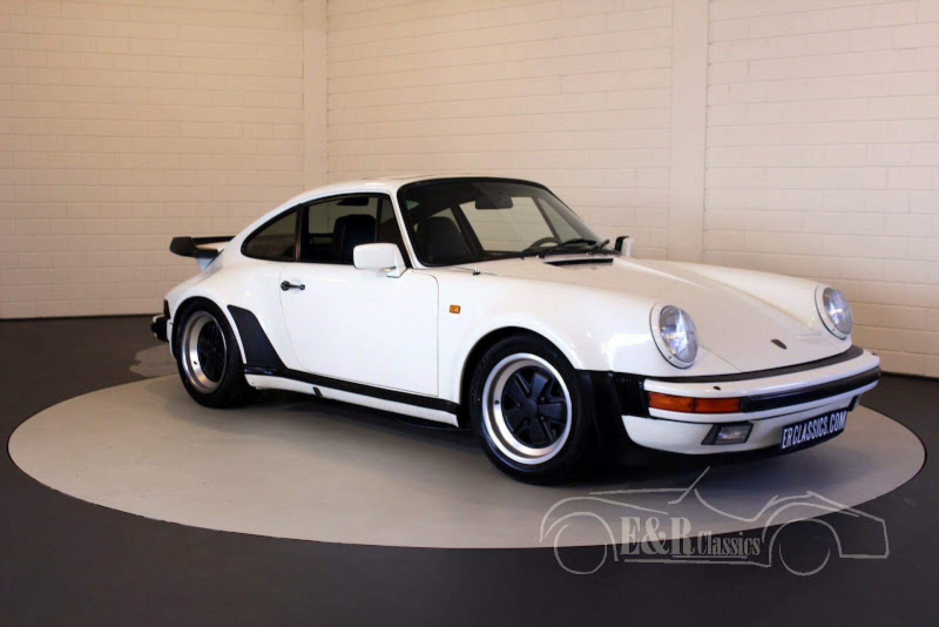 Porsche Classic Cars | Porsche oldtimers for sale at E & R Classic Cars!