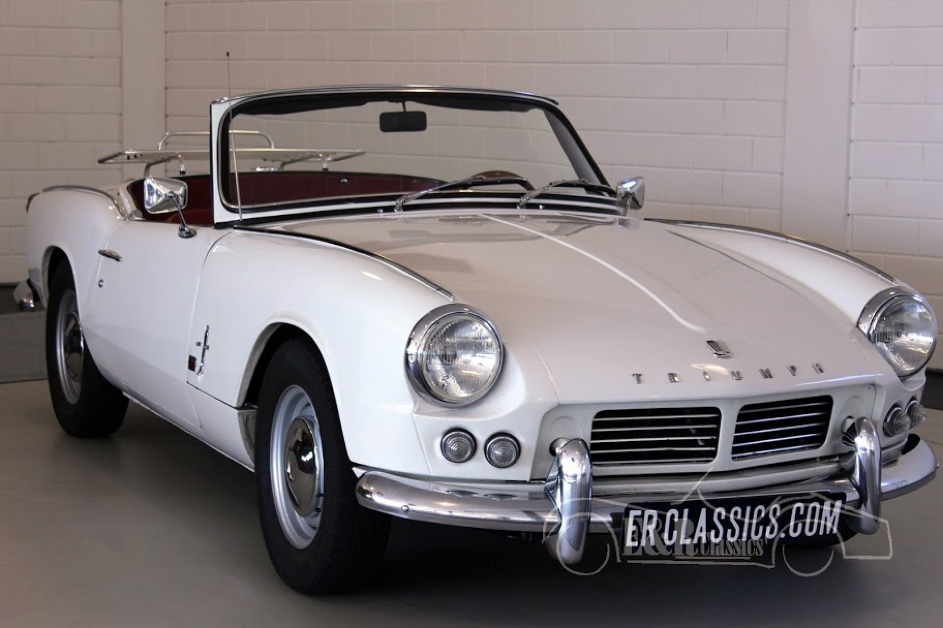 Triumph Classic Cars | Triumph oldtimers for sale at E & R Classic Cars!