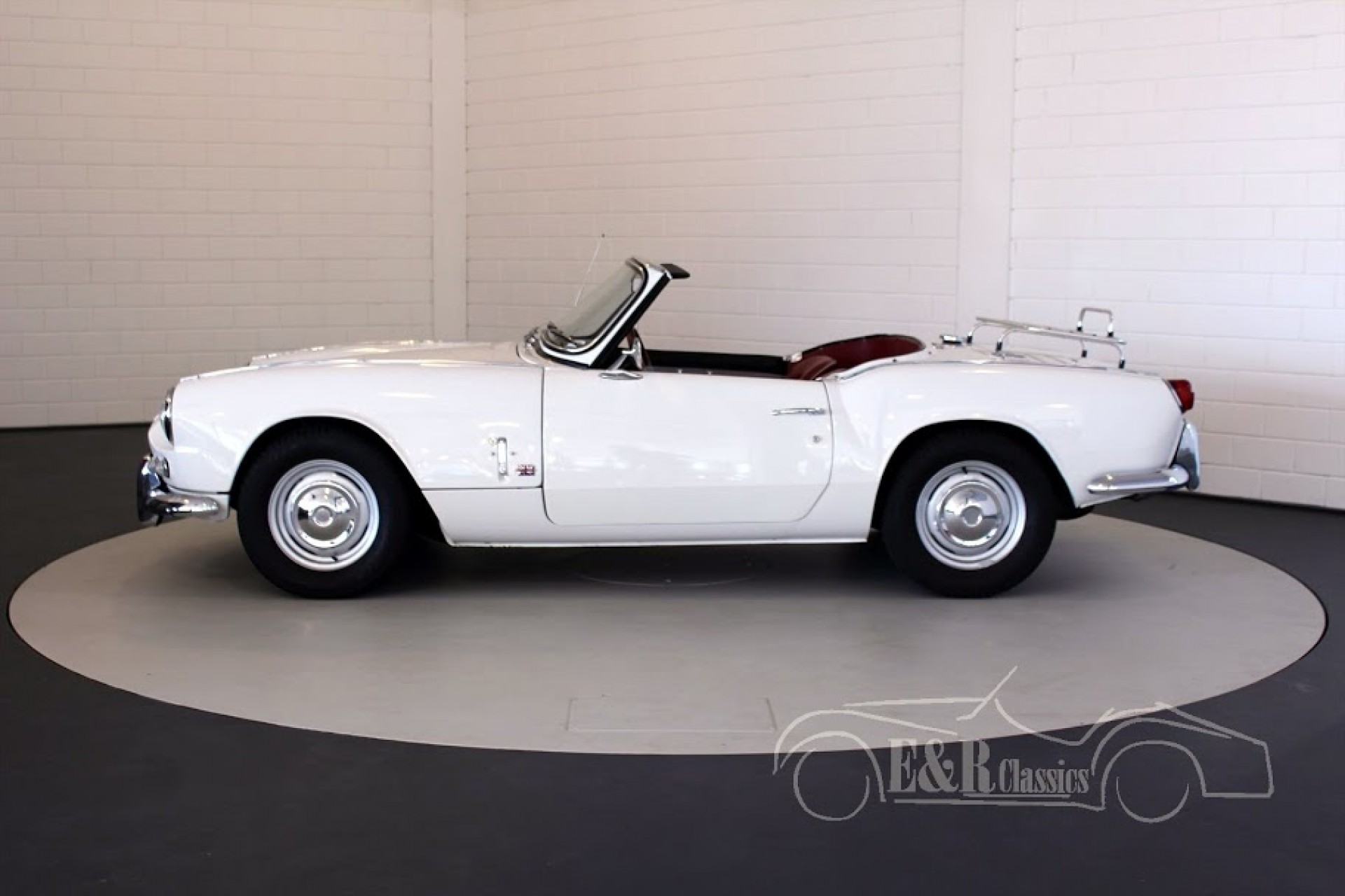 Triumph Classic Cars | Triumph oldtimers for sale at E & R Classic Cars!