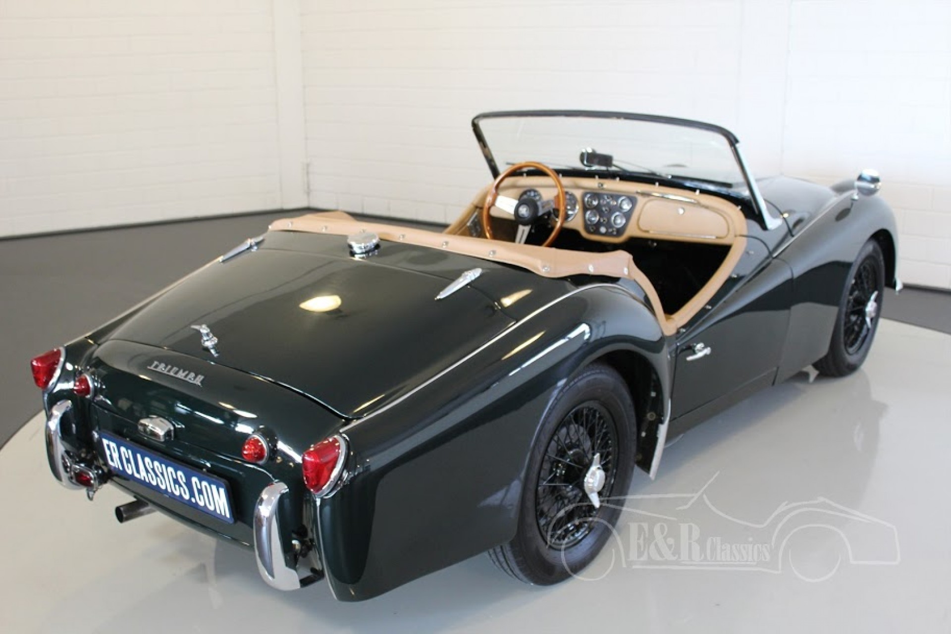 Triumph Classic Cars | Triumph oldtimers for sale at E & R Classic Cars!