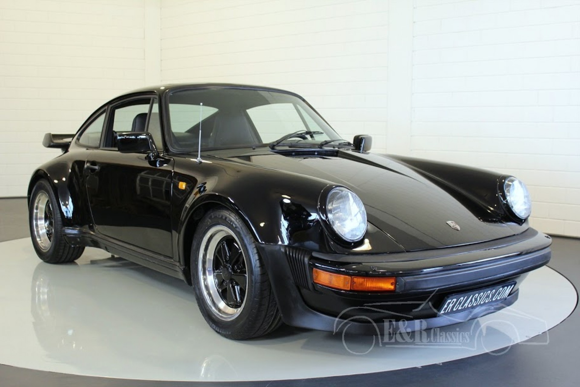 Porsche Classic Cars | Porsche oldtimers for sale at E & R Classic Cars!