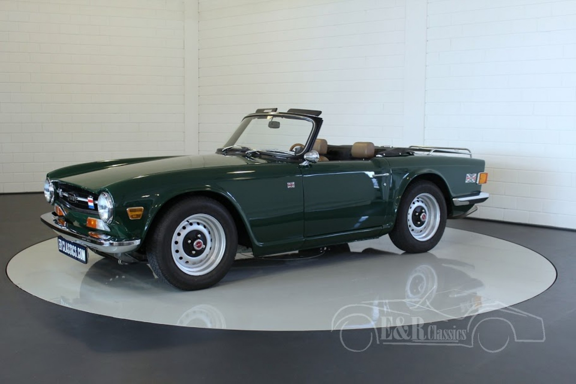 Triumph Classic Cars | Triumph oldtimers for sale at E & R Classic Cars!