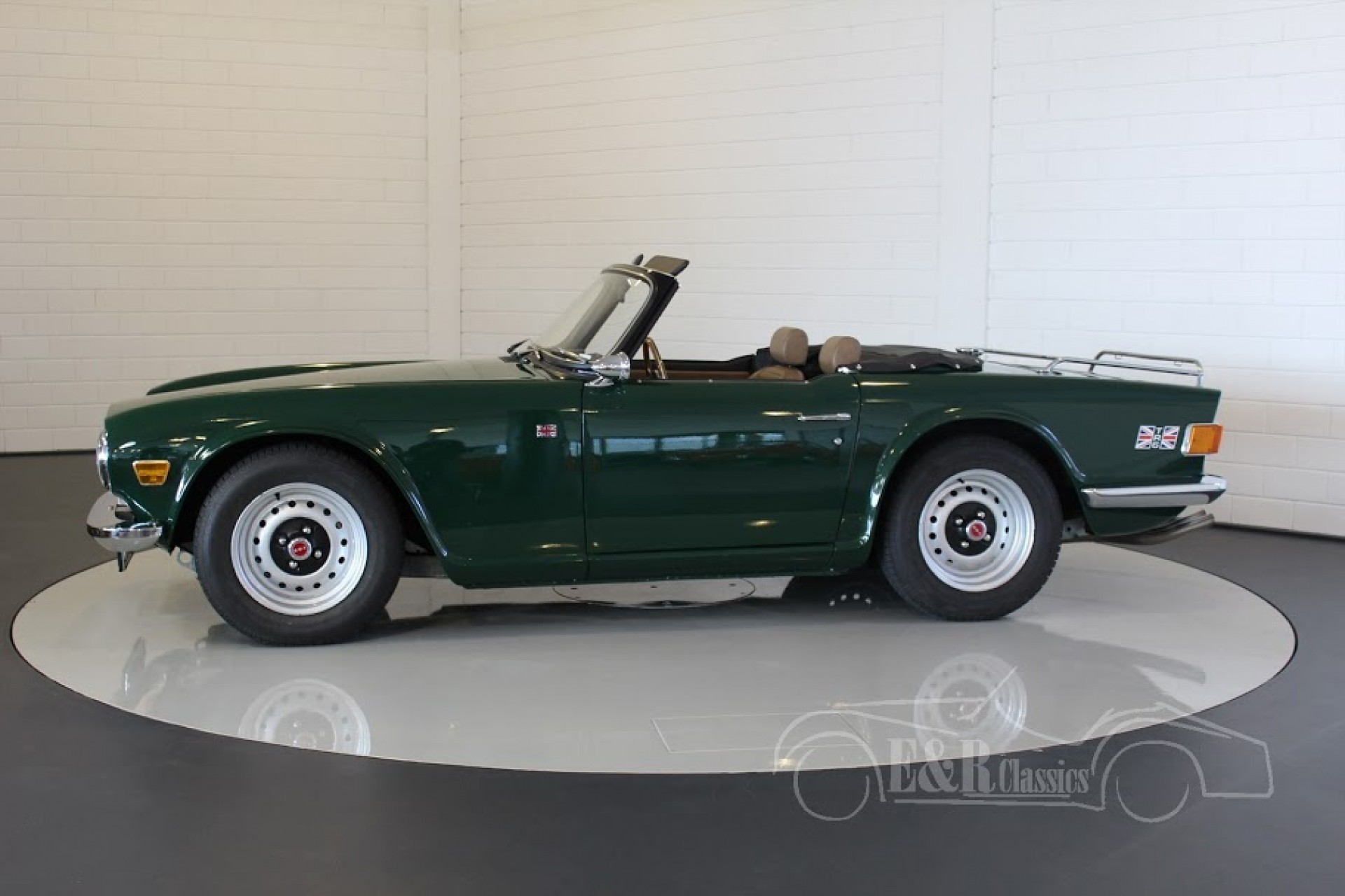 Triumph Classic Cars | Triumph oldtimers for sale at E & R Classic Cars!