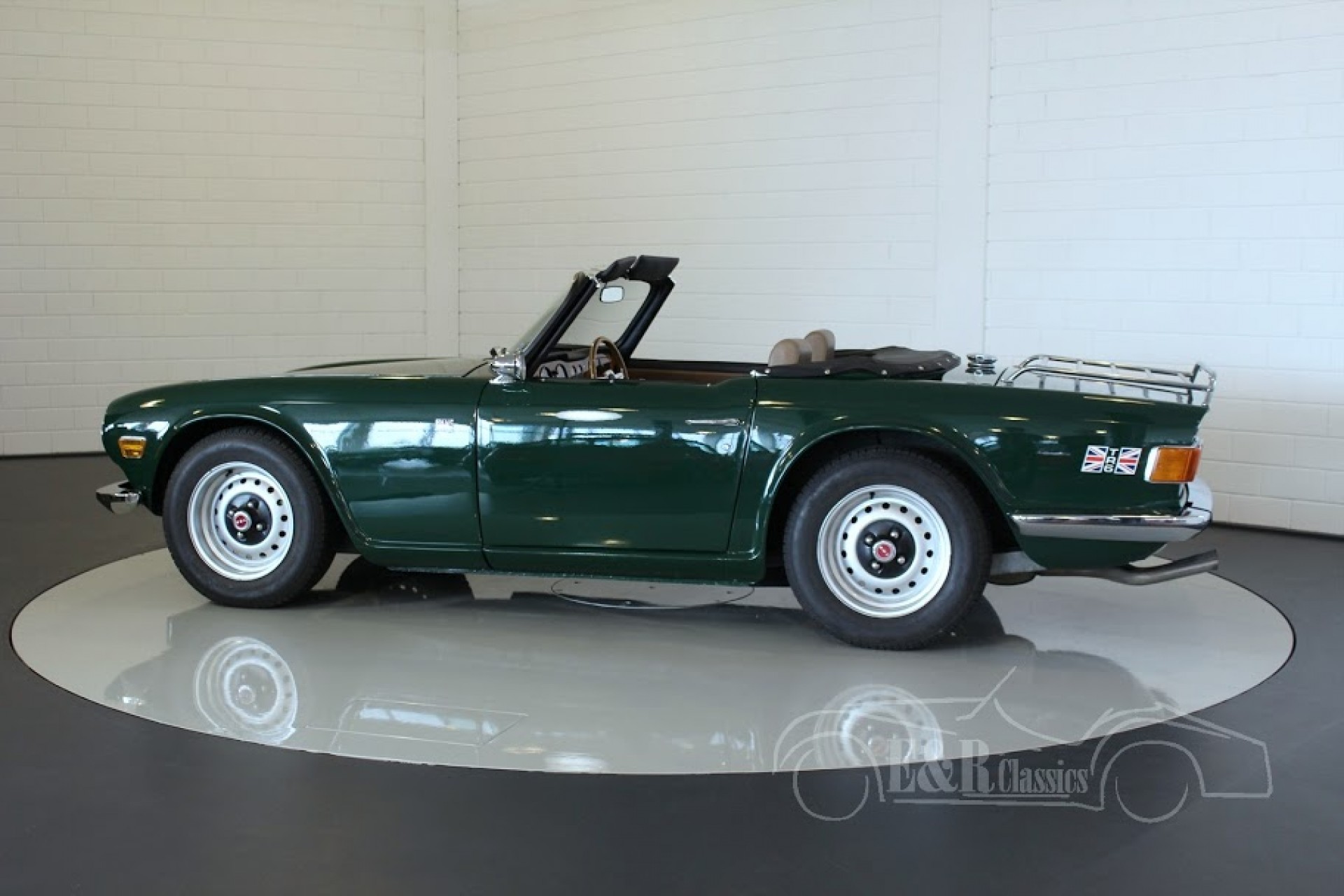 Triumph Classic Cars | Triumph oldtimers for sale at E & R Classic Cars!