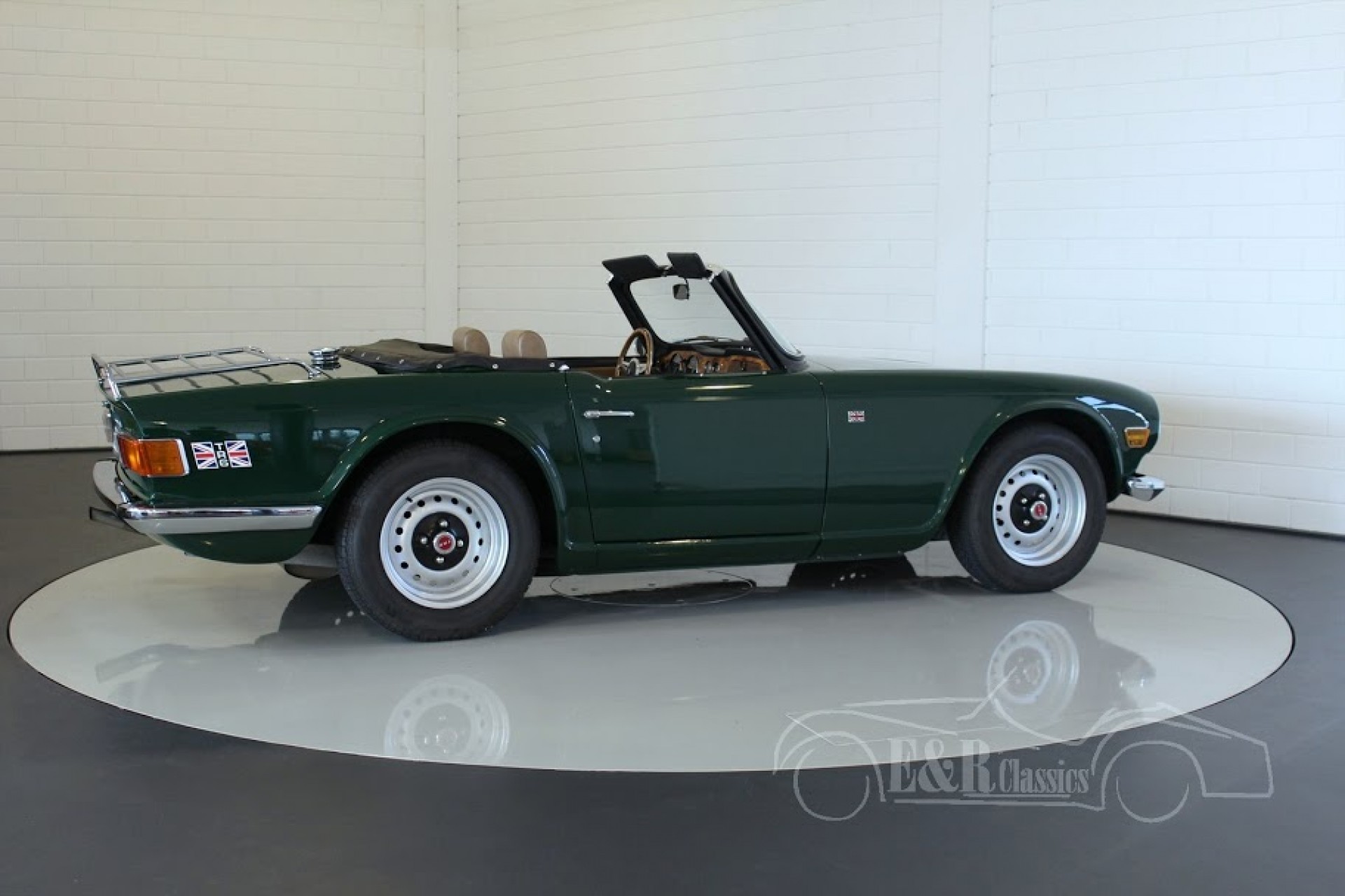 Triumph Classic Cars | Triumph oldtimers for sale at E & R Classic Cars!