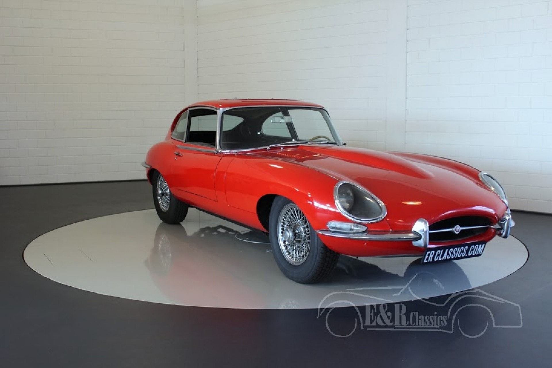 Jaguar Classic Cars | Jaguar oldtimers for sale at E & R Classic Cars!