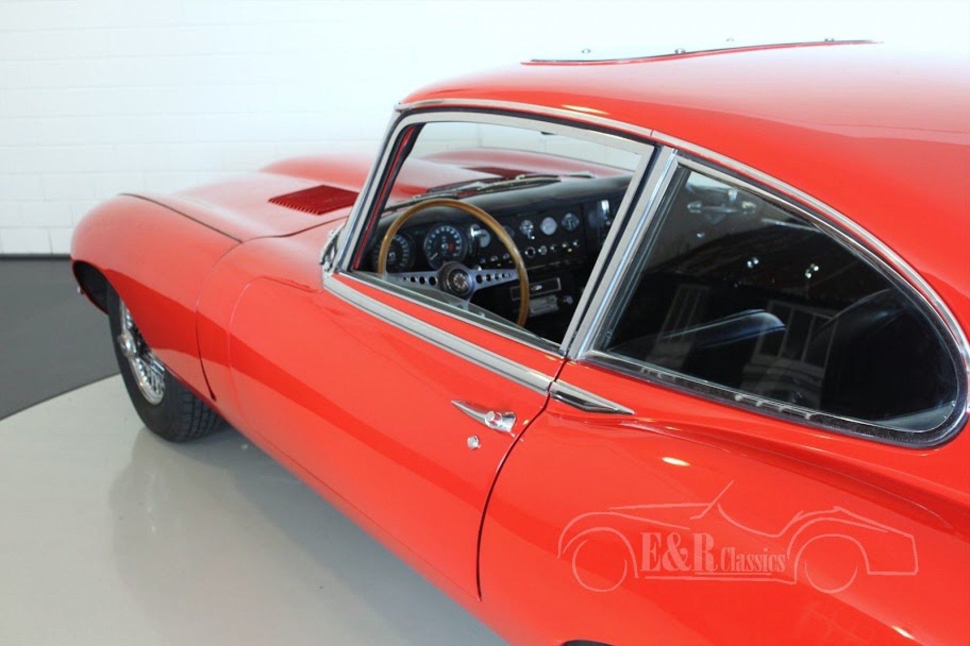 Jaguar Classic Cars | Jaguar oldtimers for sale at E & R Classic Cars!