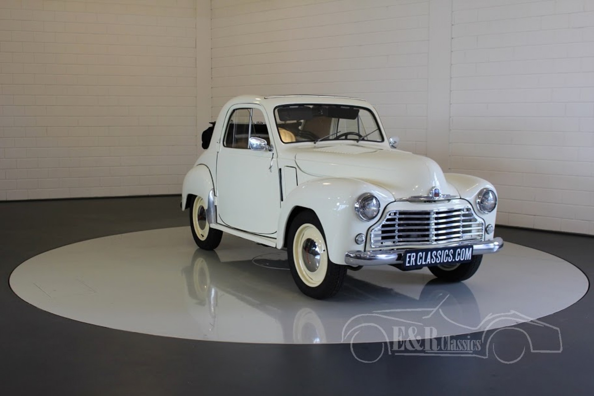 Simca Classic Cars | Simca oldtimers for sale at E & R Classic Cars!
