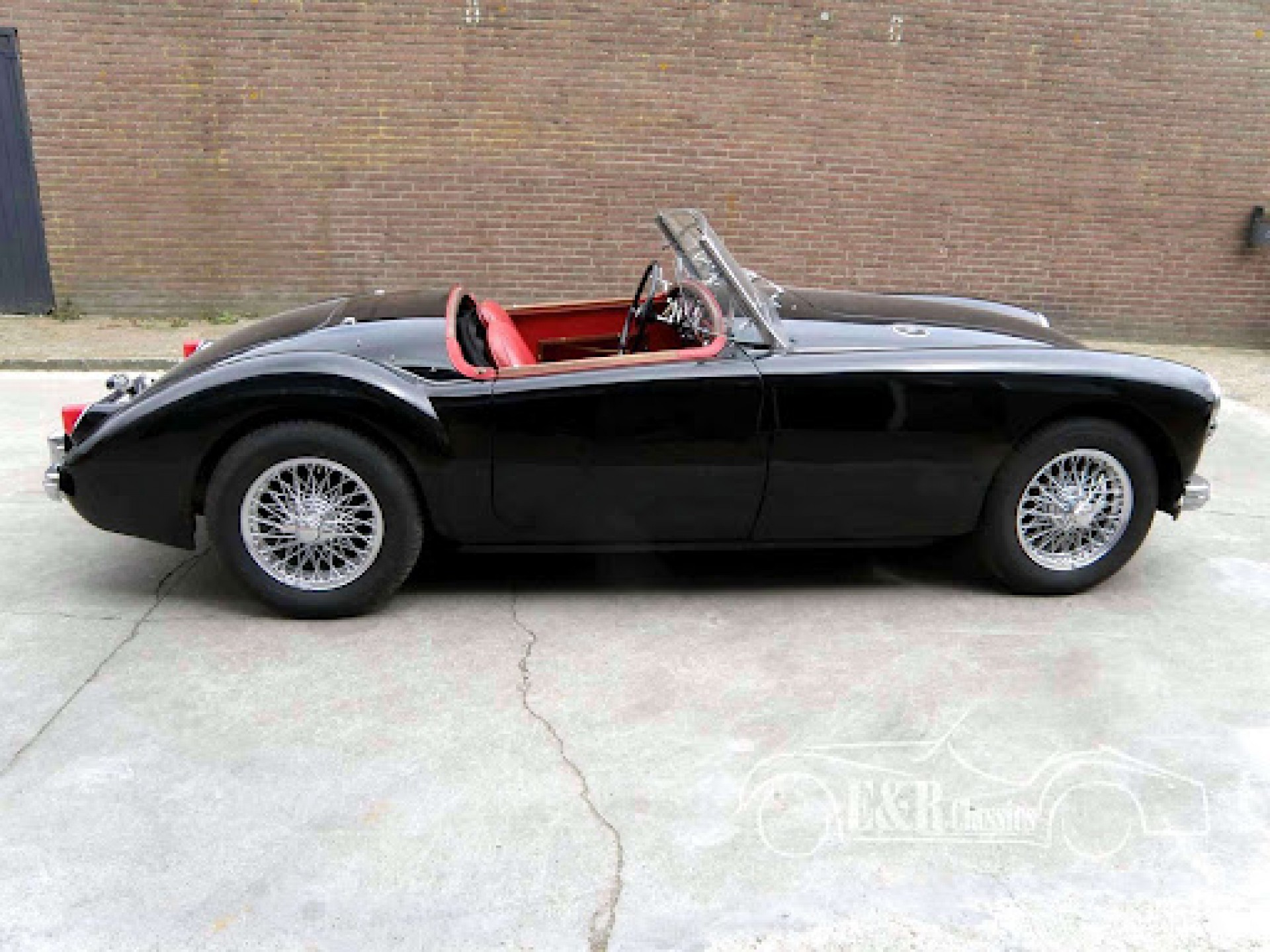 MG Classic Cars | MG oldtimers for sale at E & R Classic Cars!