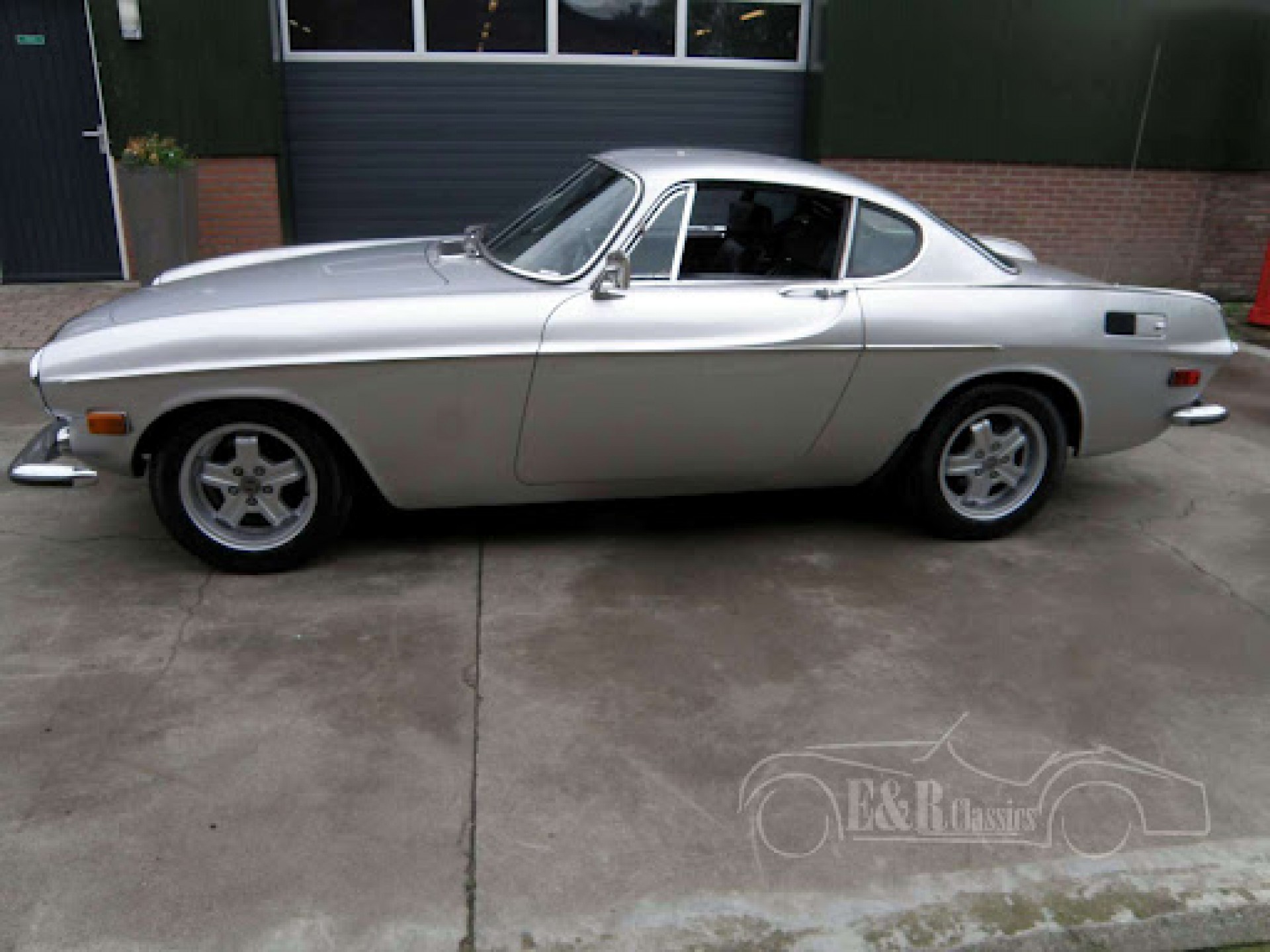 Volvo Classic Cars | Volvo oldtimers for sale at E & R Classic Cars!