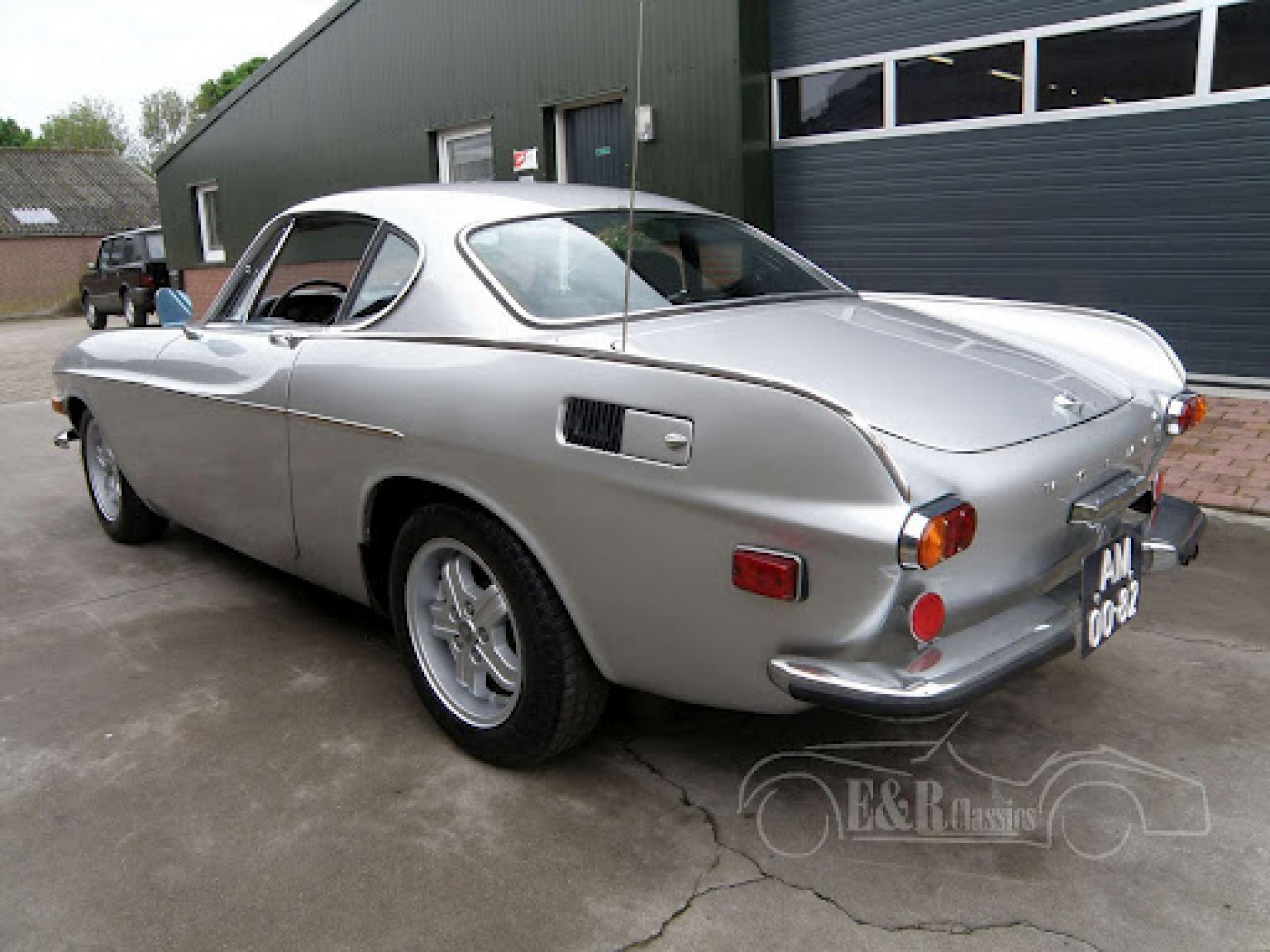 Volvo Classic Cars | Volvo oldtimers for sale at E & R Classic Cars!