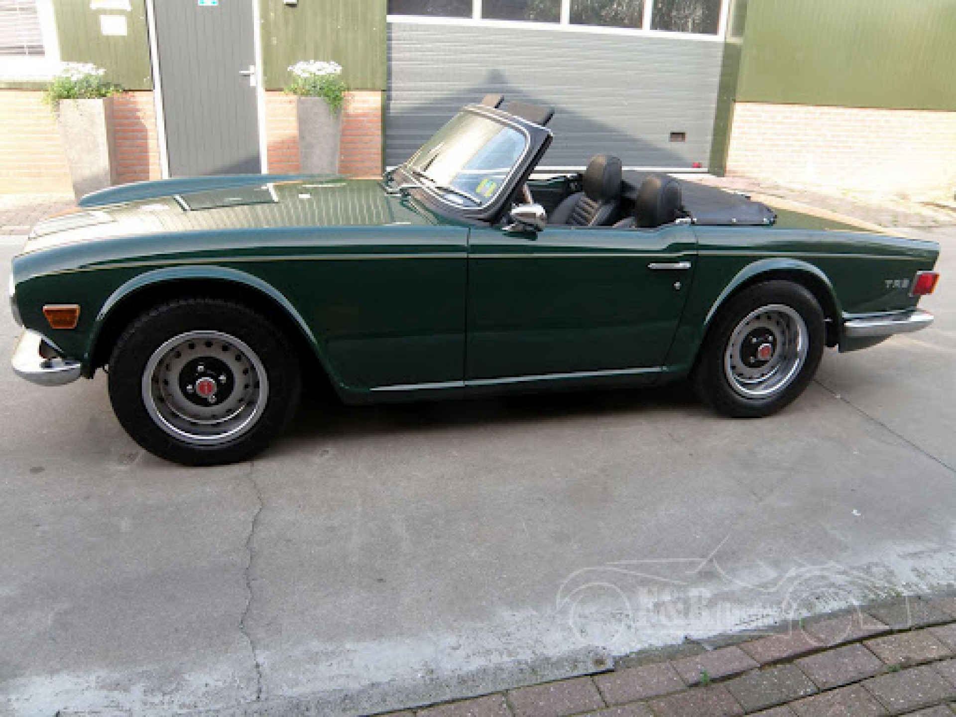 Triumph Classic Cars | Triumph oldtimers for sale at E & R Classic Cars!