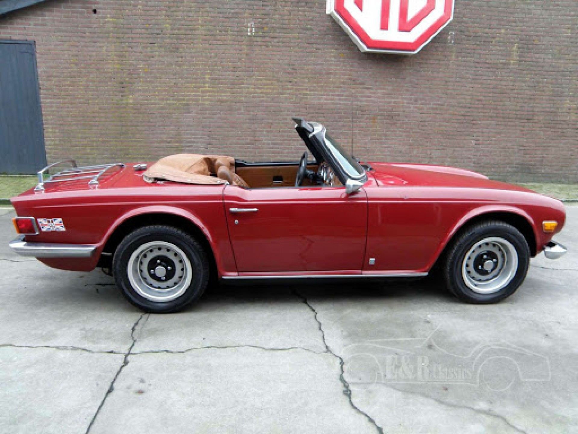 Triumph Classic Cars | Triumph oldtimers for sale at E & R Classic Cars!