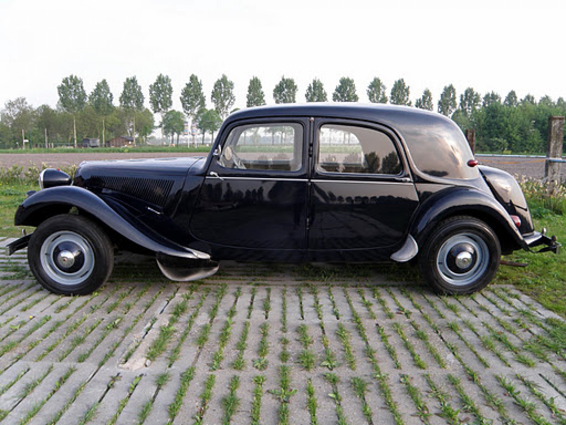 Citroen Classic Cars | Citroen oldtimers for sale at E & R Classic Cars!