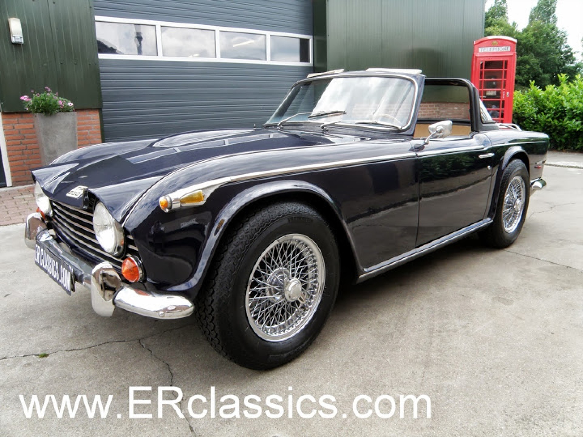 Triumph Classic Cars | Triumph oldtimers for sale at E & R Classic Cars!