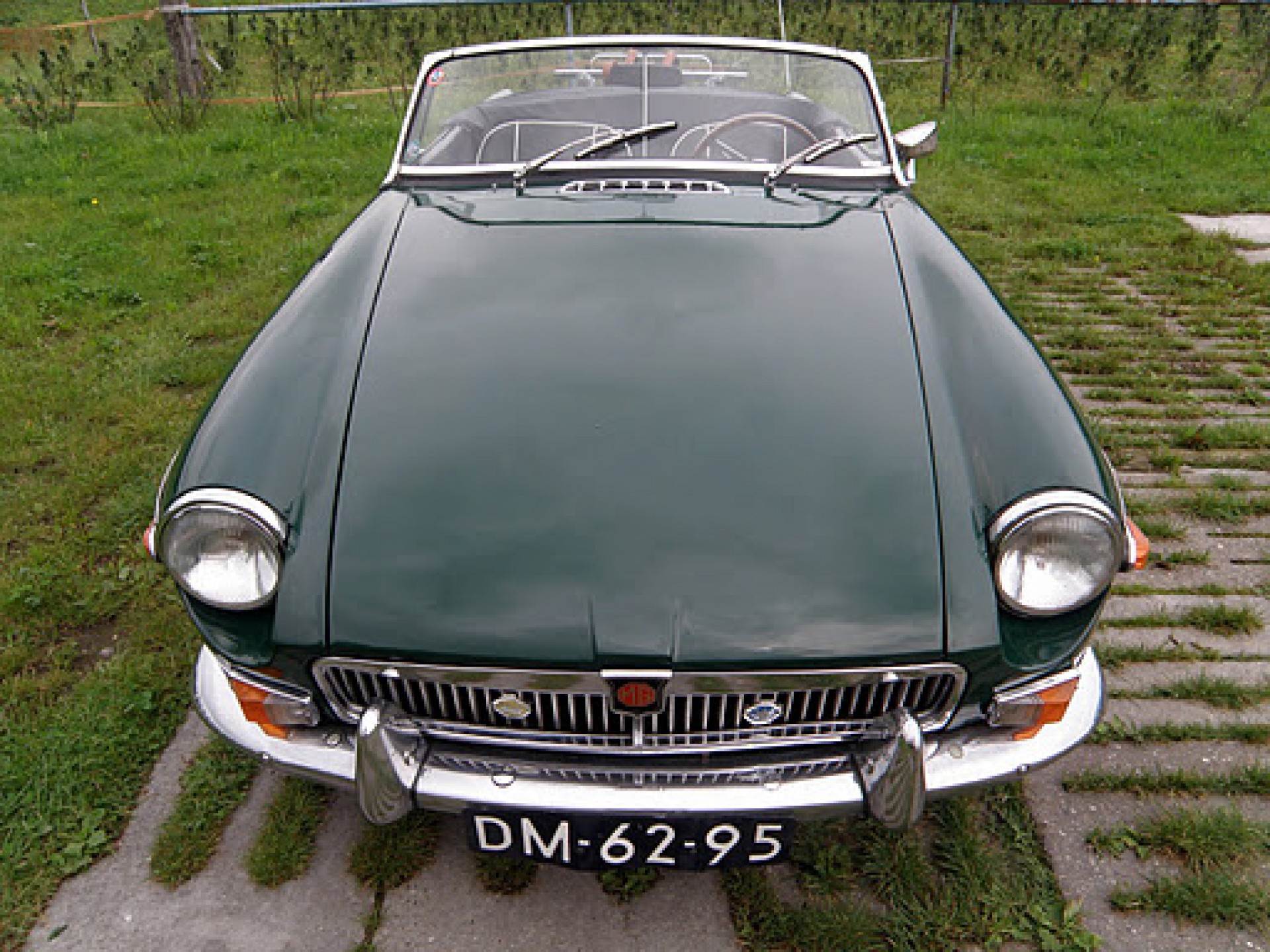 MG Classic Cars | MG oldtimers for sale at E & R Classic Cars!