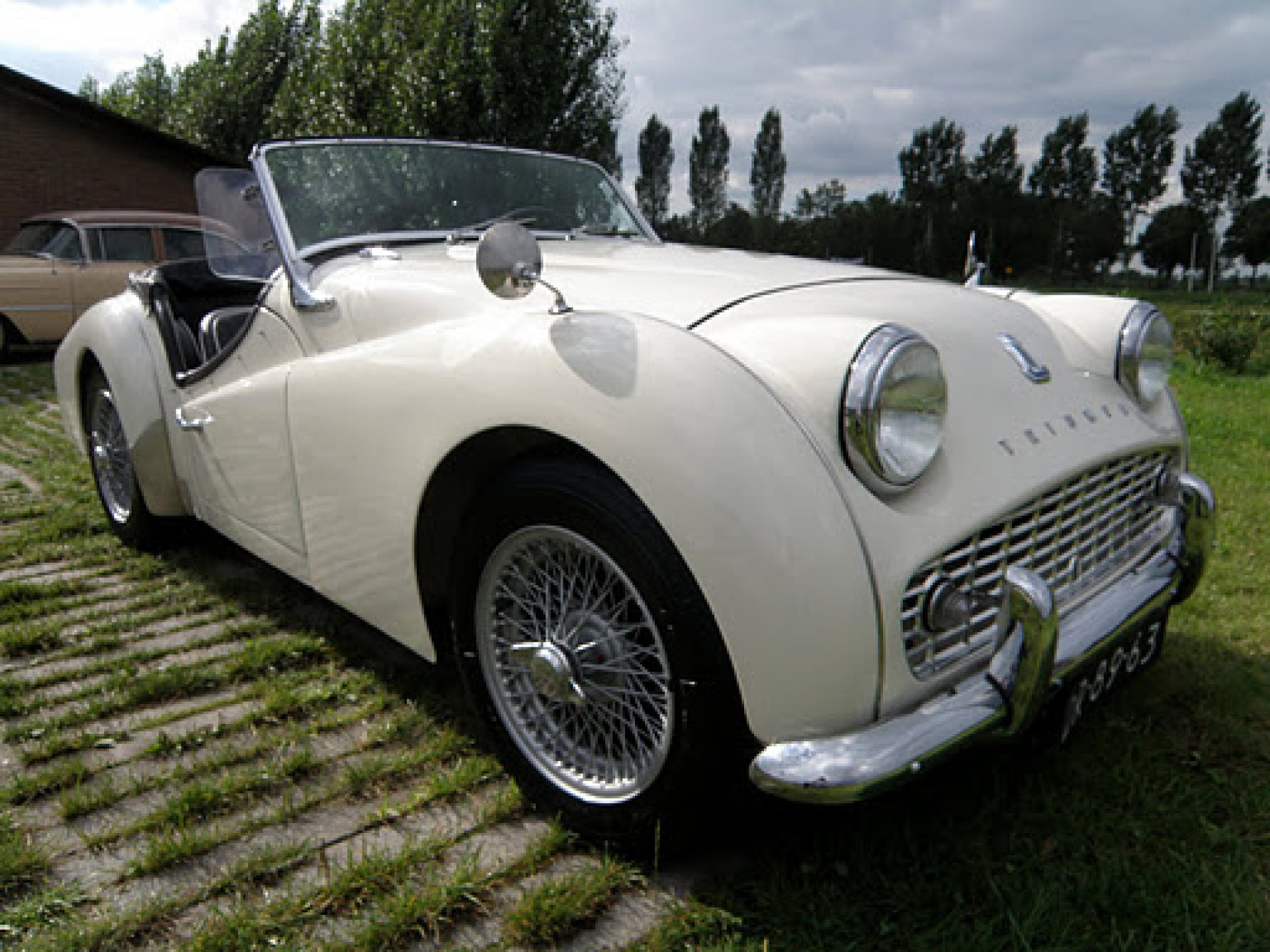 Triumph Classic Cars | Triumph oldtimers for sale at E & R Classic Cars!